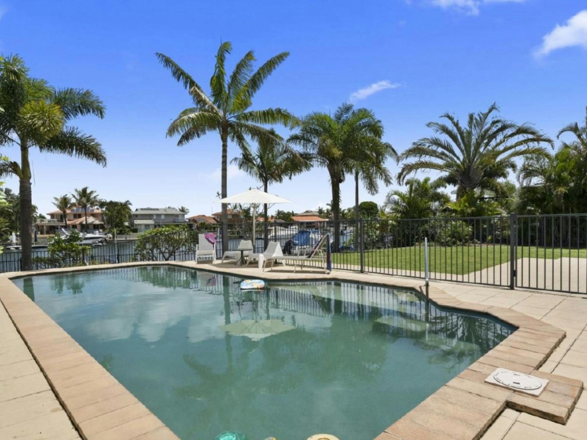 Luxury on Voyagers By Holiday Hub Bribie Island in Banksia Beach - The Fold: Your Guide to ...