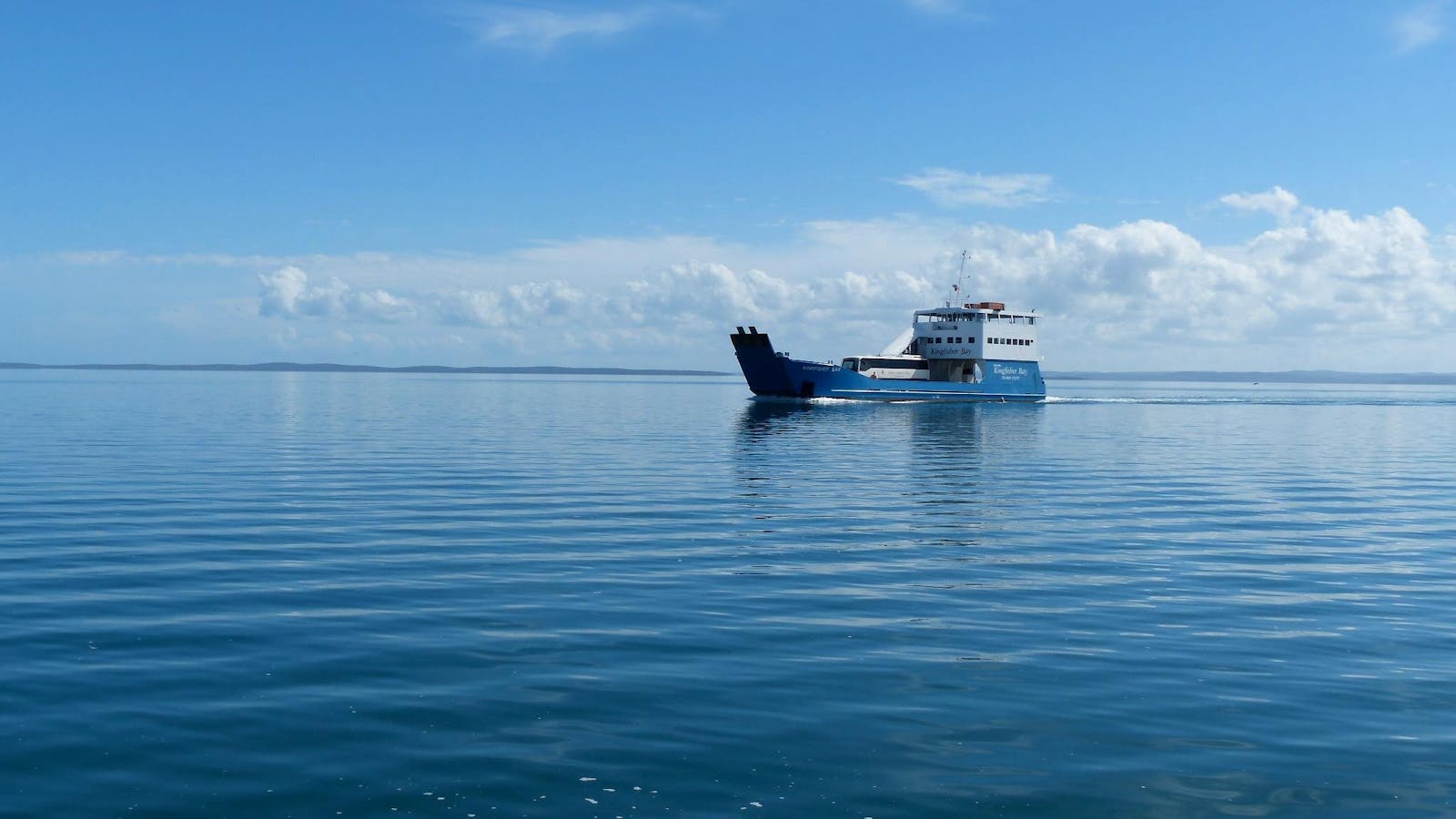 SeaLink K'gari (Fraser Island) Ferries | Visit Fraser Coast