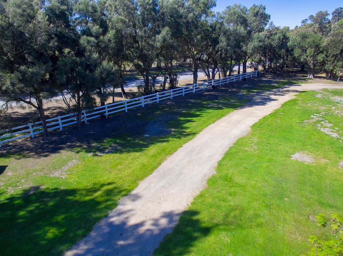 Corny Point Caravan Park, Powered Sites - Corny Point, Accommodat...