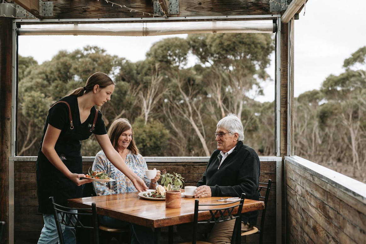 Emu Ridge Café | Emu Ridge Eucalyptus Oil Distillery Kangaroo Island ...