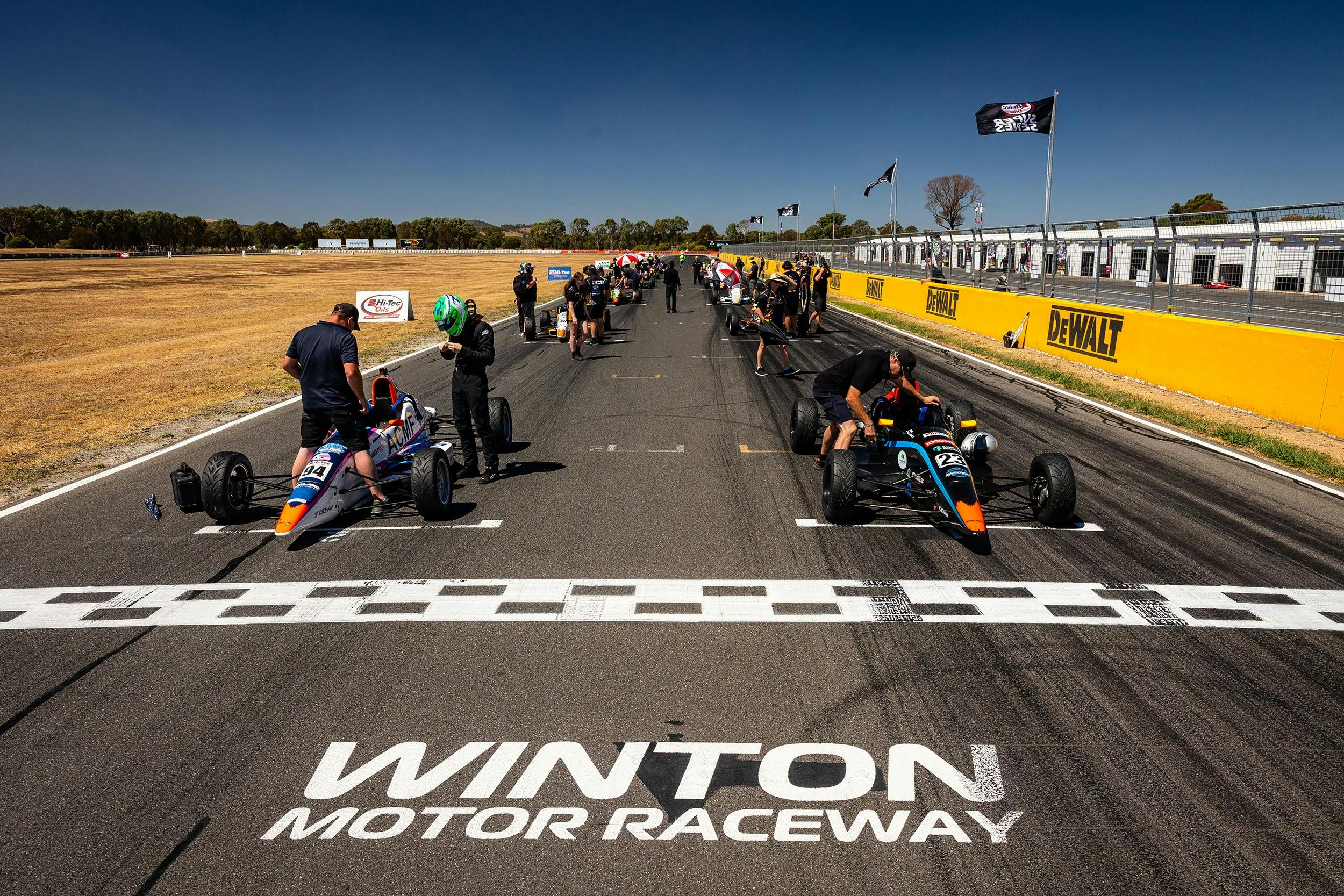 Winton Motor Raceway - Victoria's High Country