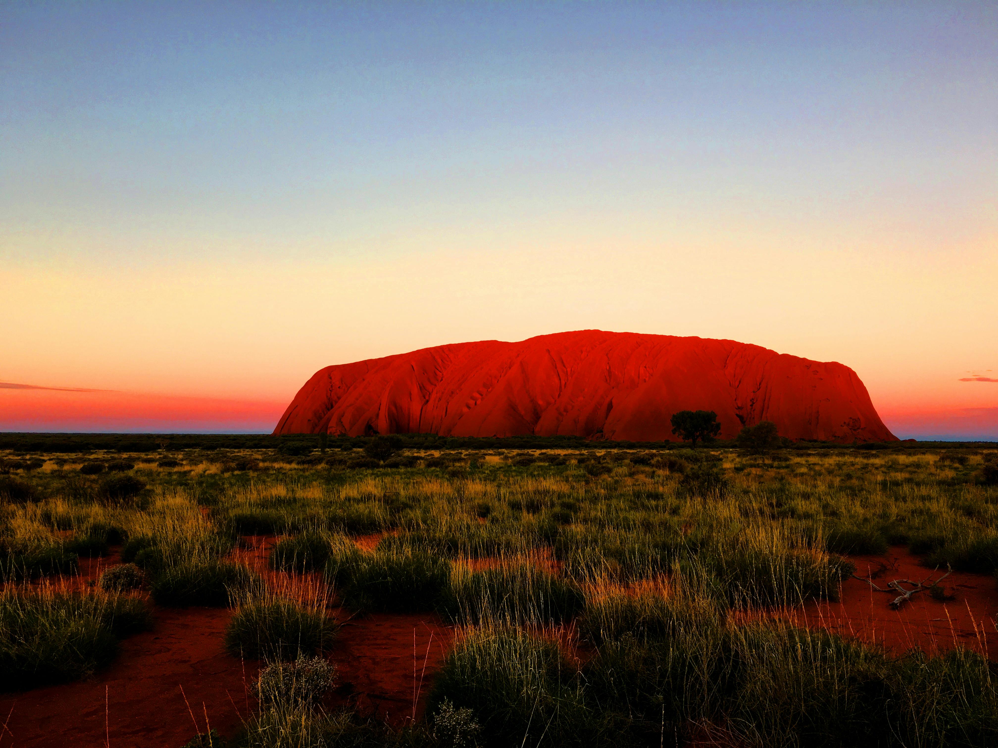 Uluru Chinese Tour in Yulara - The Fold: Your Guide to Everything ...