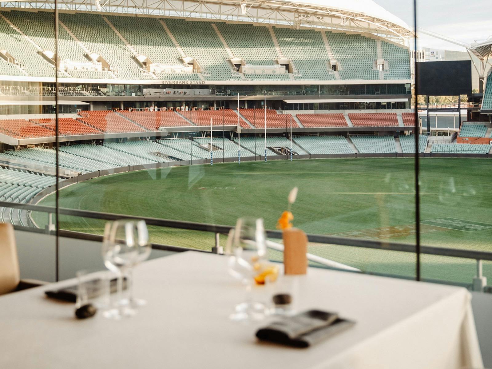 Experience Adelaide | Oval Hotel