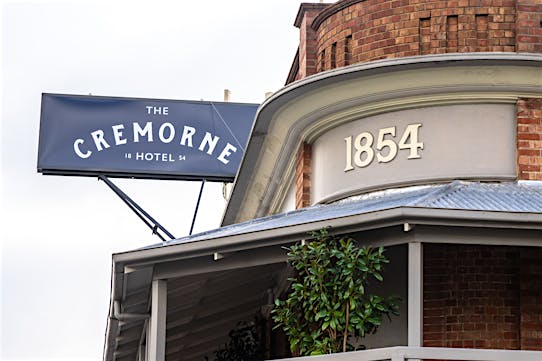Cremorne Hotel - Adelaide, Food and Drink | South Australia