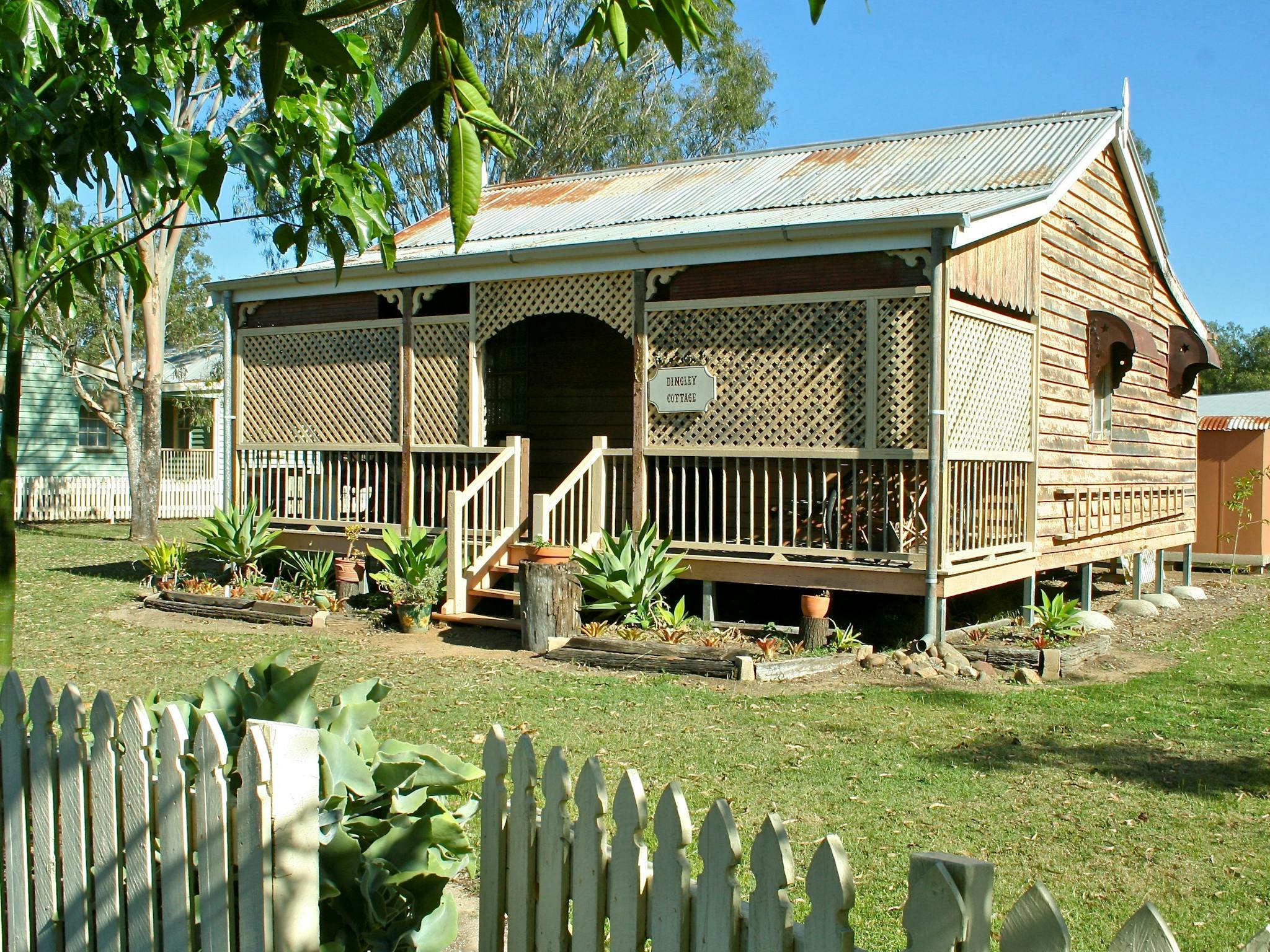 Rockhampton Heritage Village | Browse and Book Nearby Caravan Parks