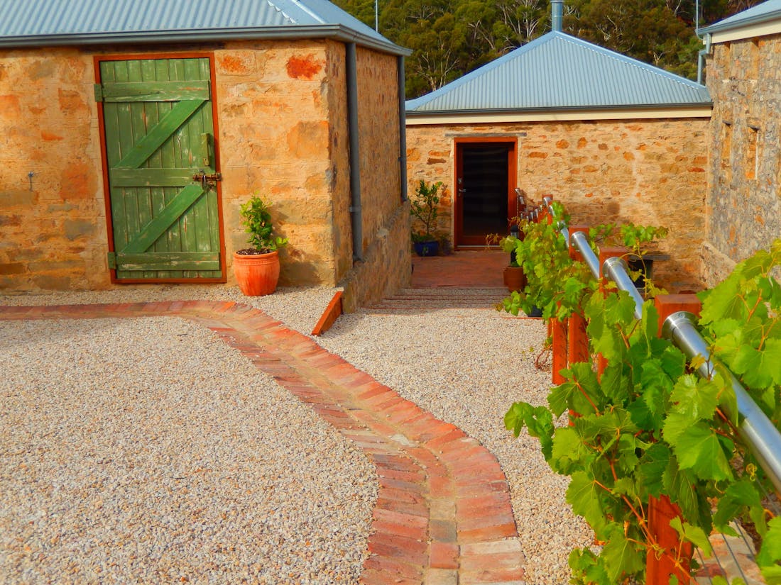 Morialta Barns - Norton Summit, Accommodation | South Australia