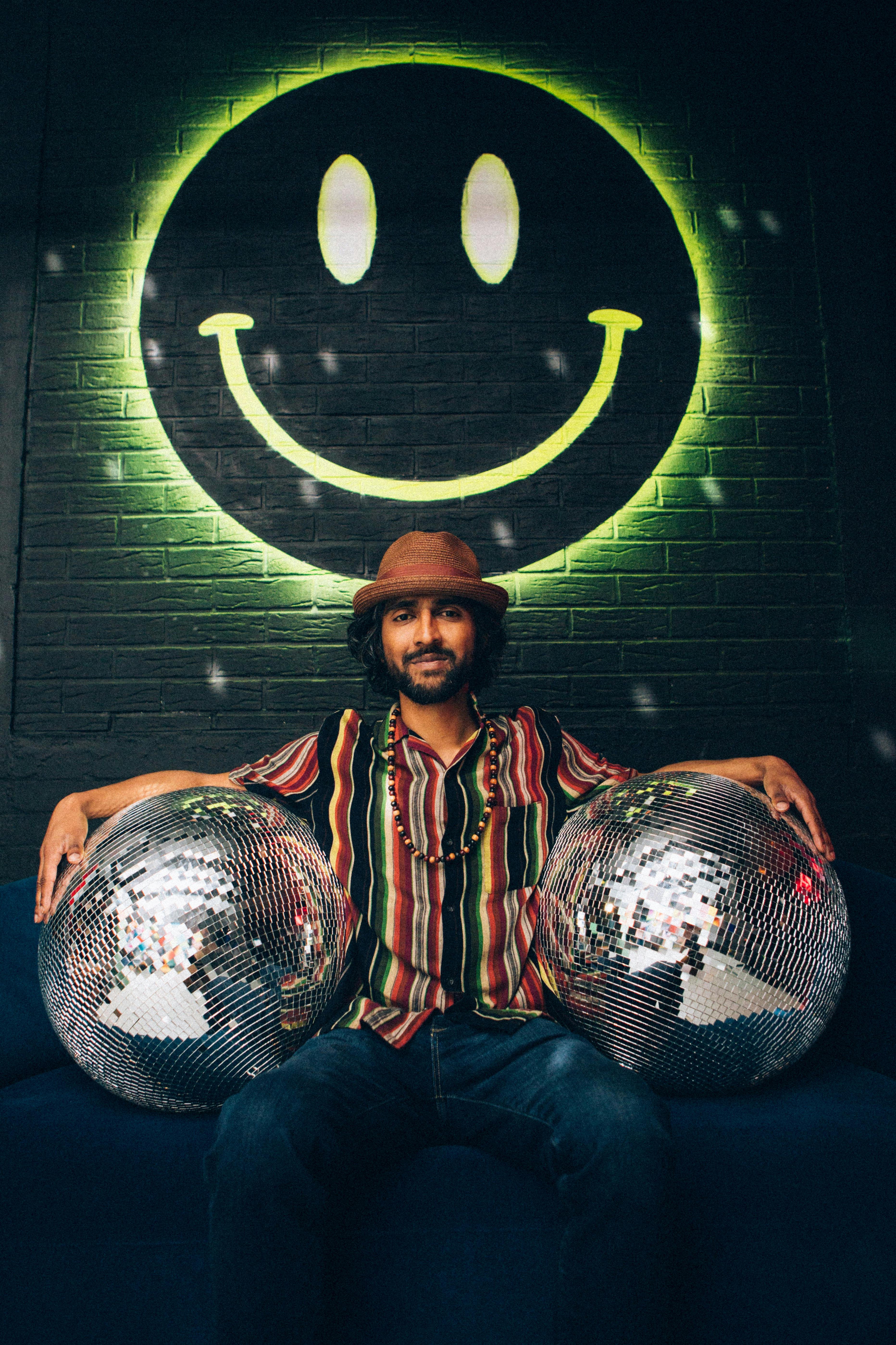 Sensory Blender Presents Aroop Roy | NSW Holidays & Accommodation ...