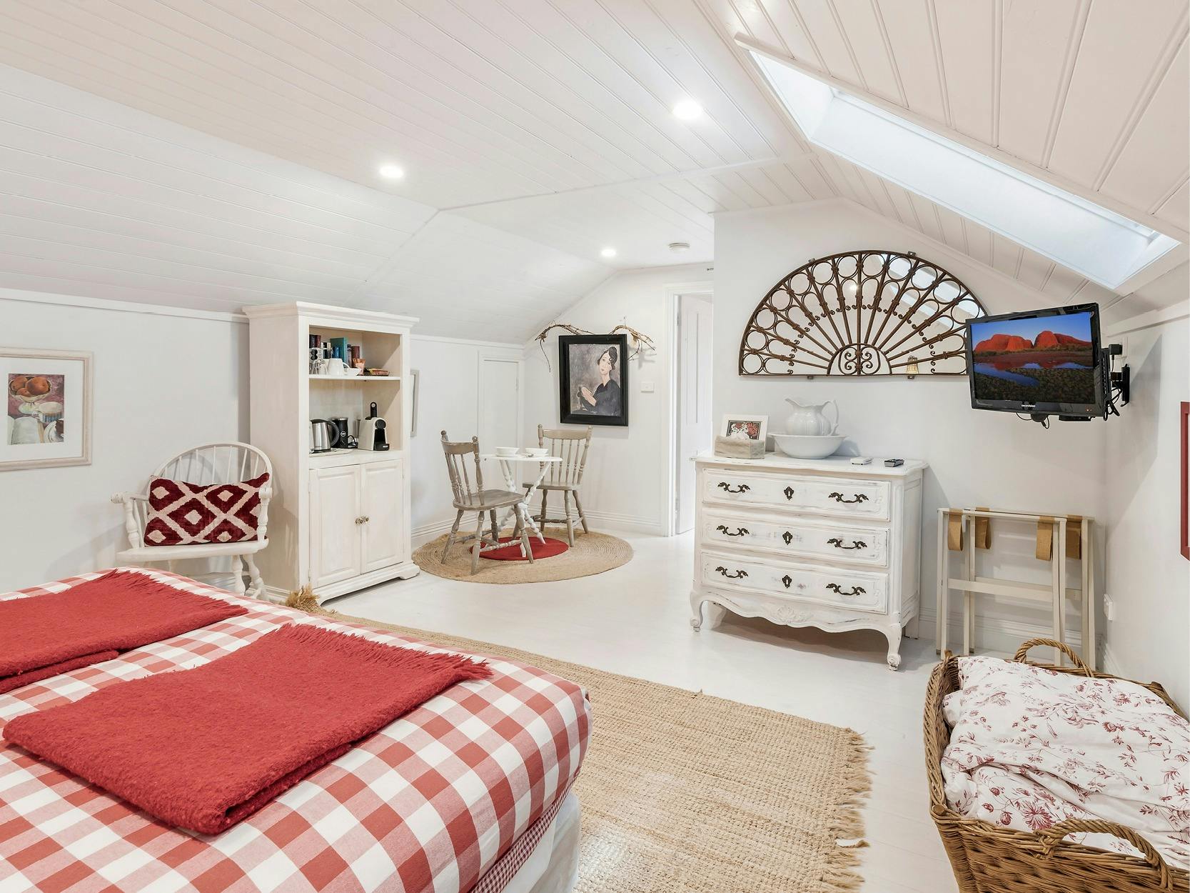 Red Feather Inn | All accommodation | Discover Tasmania