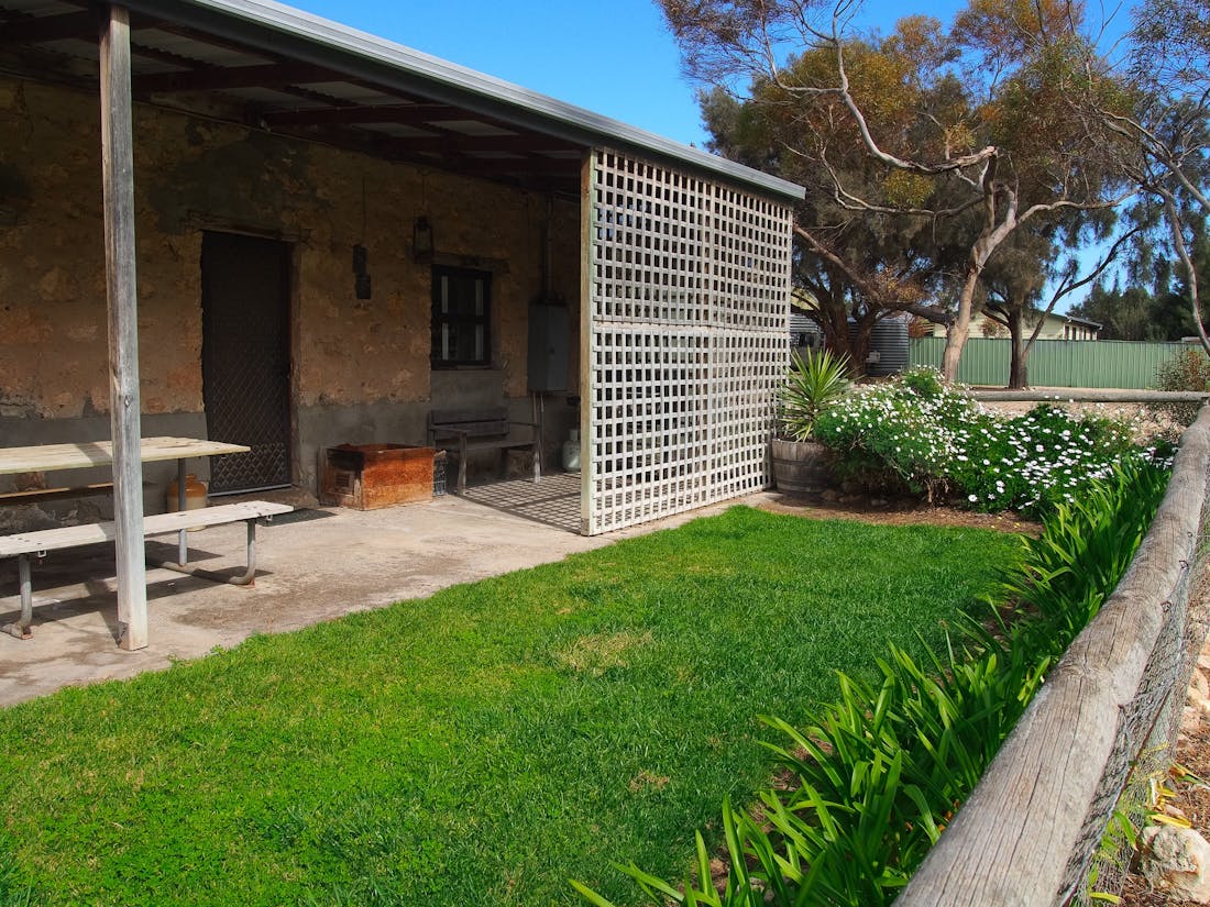 Corny Point Caravan Park, Homestead Cottage - Corny Point, Accomm...