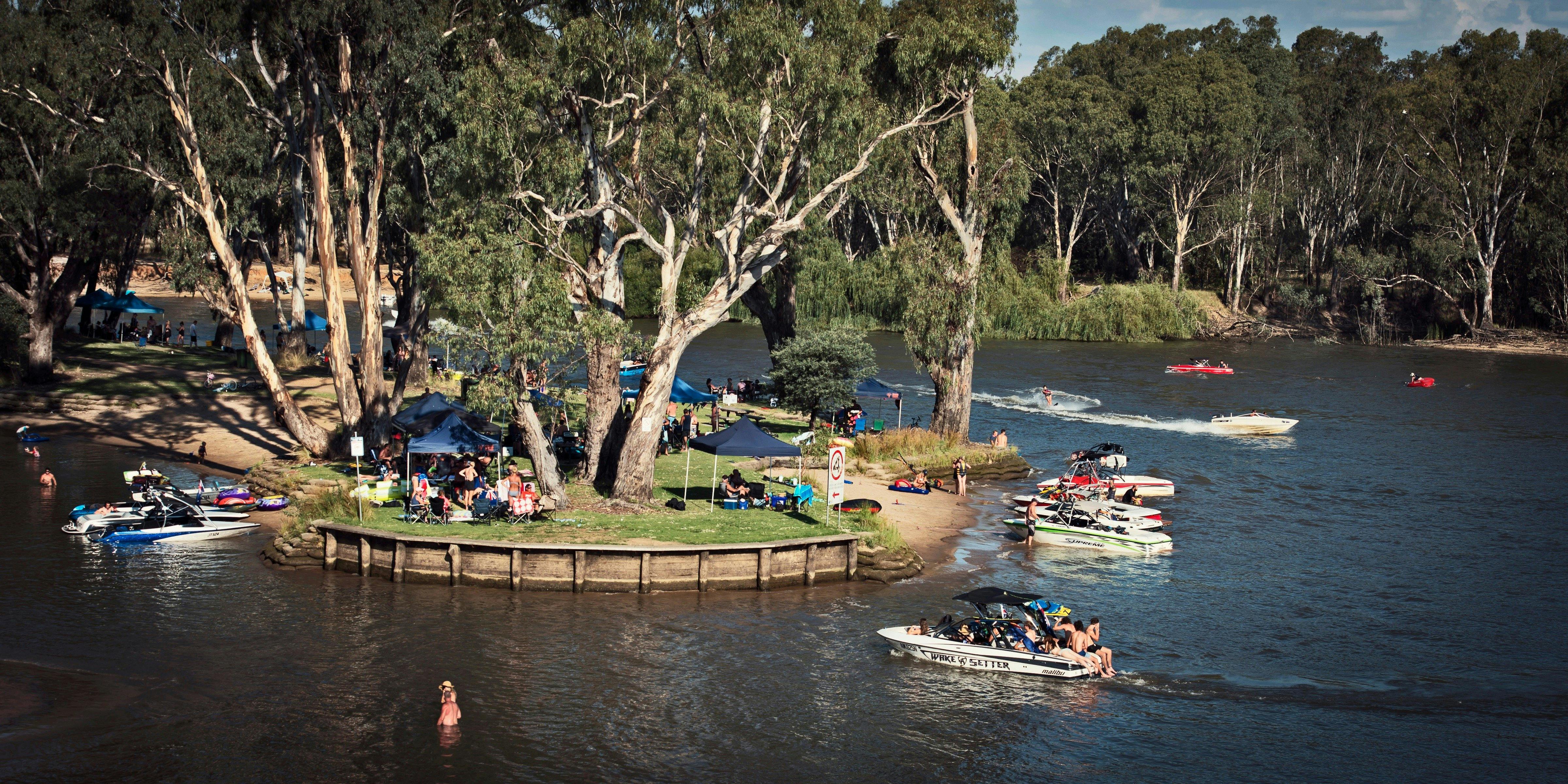Corowa Accommodation | NSW Holidays & Accommodation, Things to Do ...