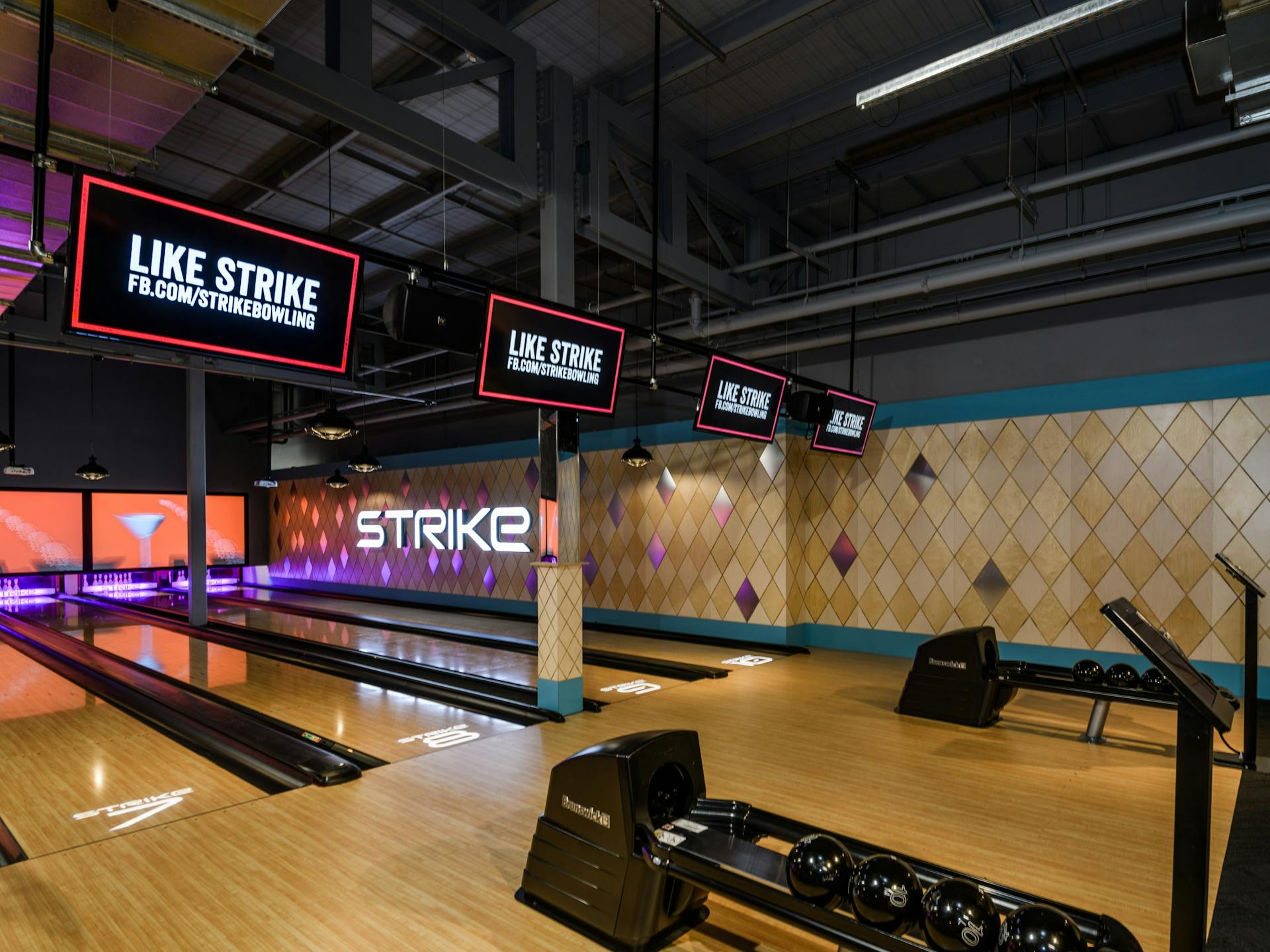 Strike Bowling Carousel in Cannington - The Fold: Your Guide to ...