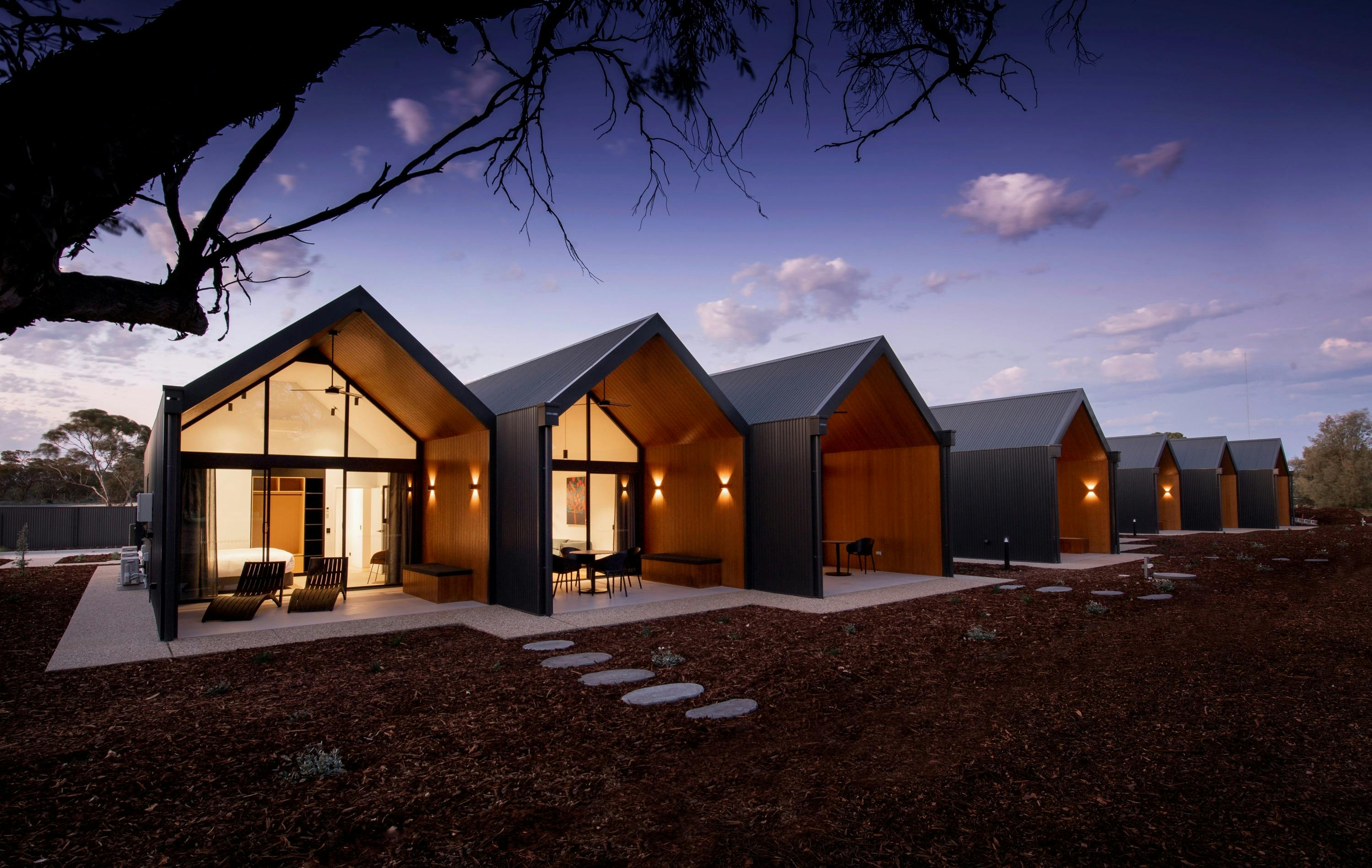 Par Five Shacks - Berri, Accommodation | South Australia