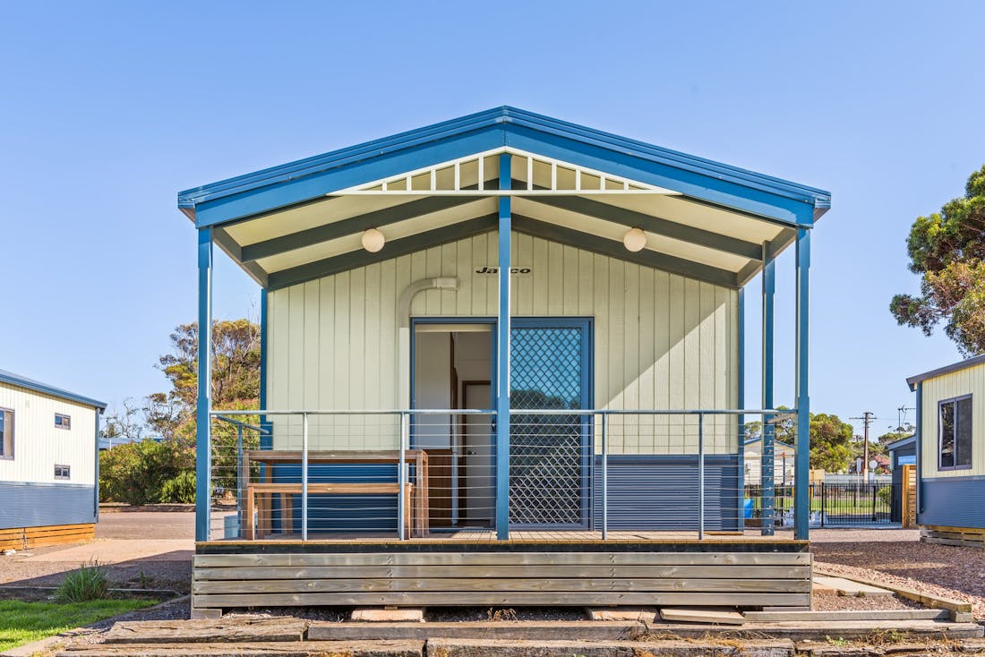 Discovery Parks - Whyalla Foreshore, Superior 2 Bedroom Cabin - S...