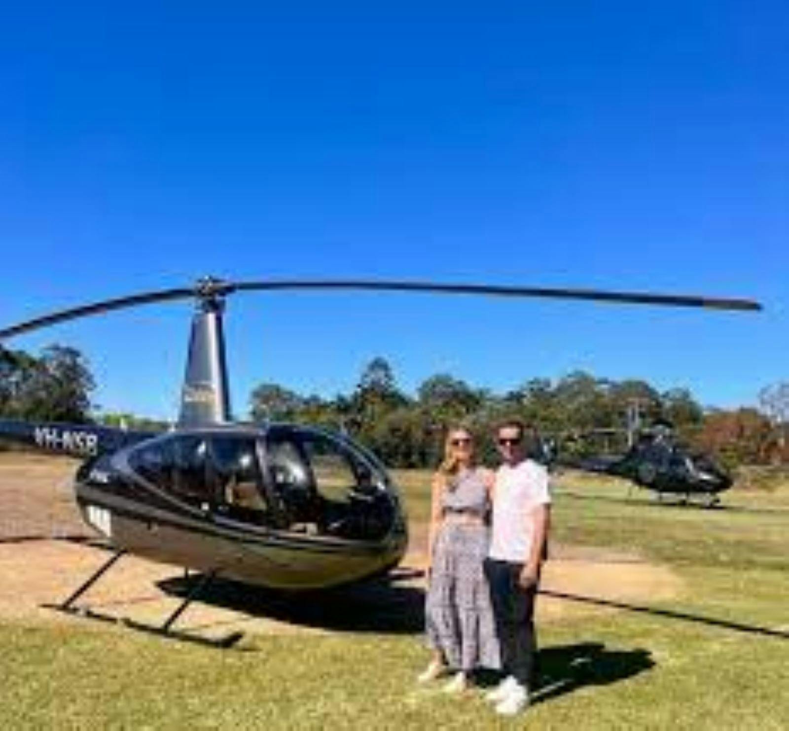 Helicopter lunch stopover for free - Visit Sunshine Coast