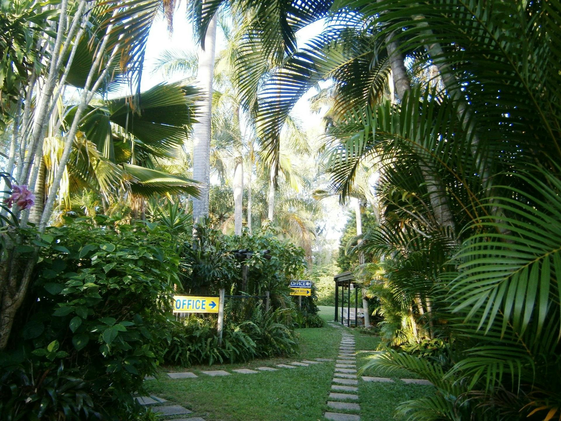 Balgal Beach Holiday Units in Balgal Beach - The Fold: Your Guide to ...