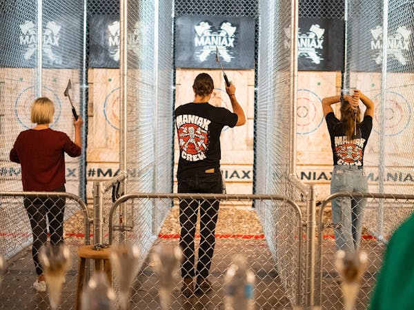 Maniax Axe Throwing Brisbane Cbd | Attractions | Queensland