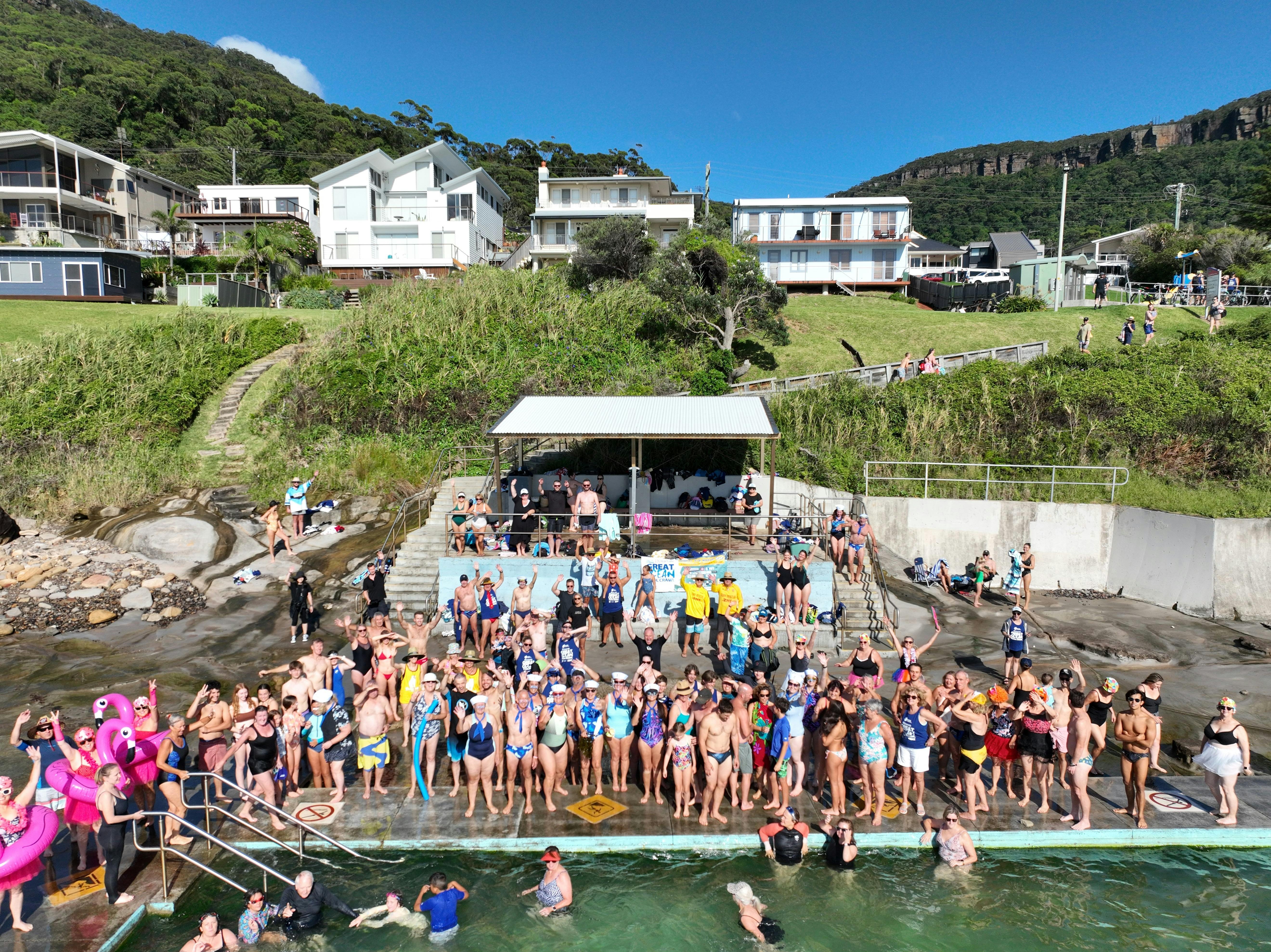 Der Clearsafe Great Ocean Pool Crawl | NSW Holidays & Accommodation ...