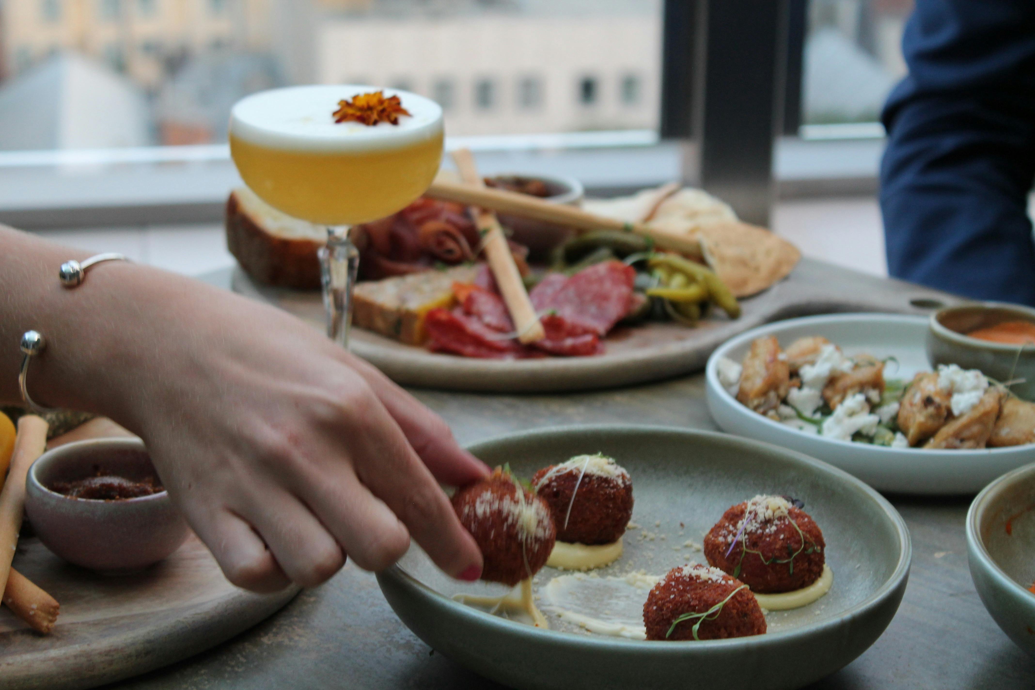 Sixteen Antlers Rooftop Bar