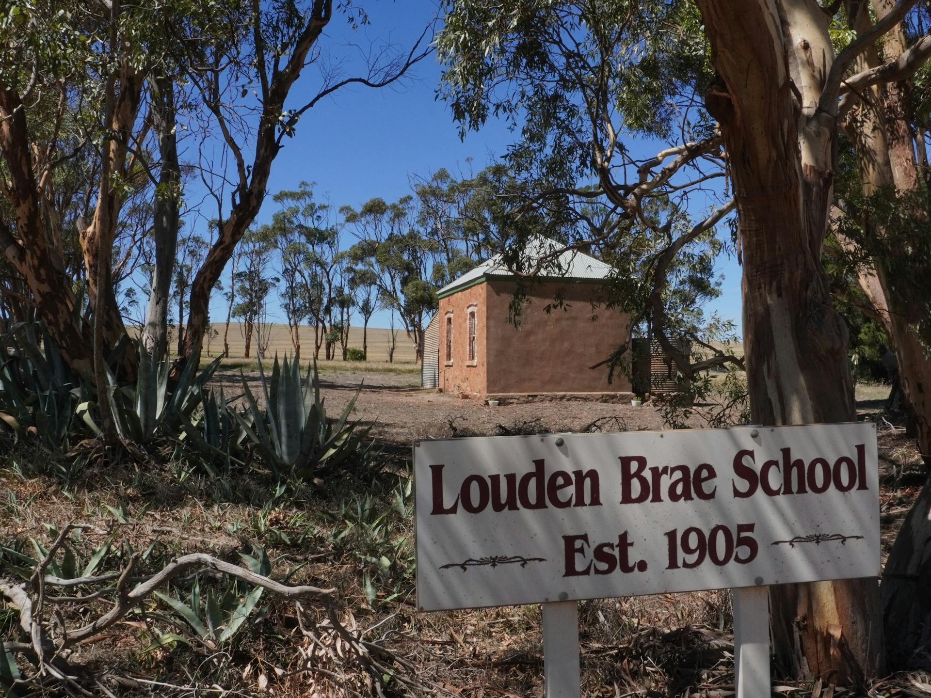 Louden Brae School in Belalie North - The Fold: Your Guide to ...