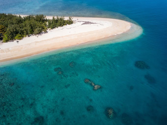 Cairns & Great Barrier Reef | Russell Island Camping transfers by ...