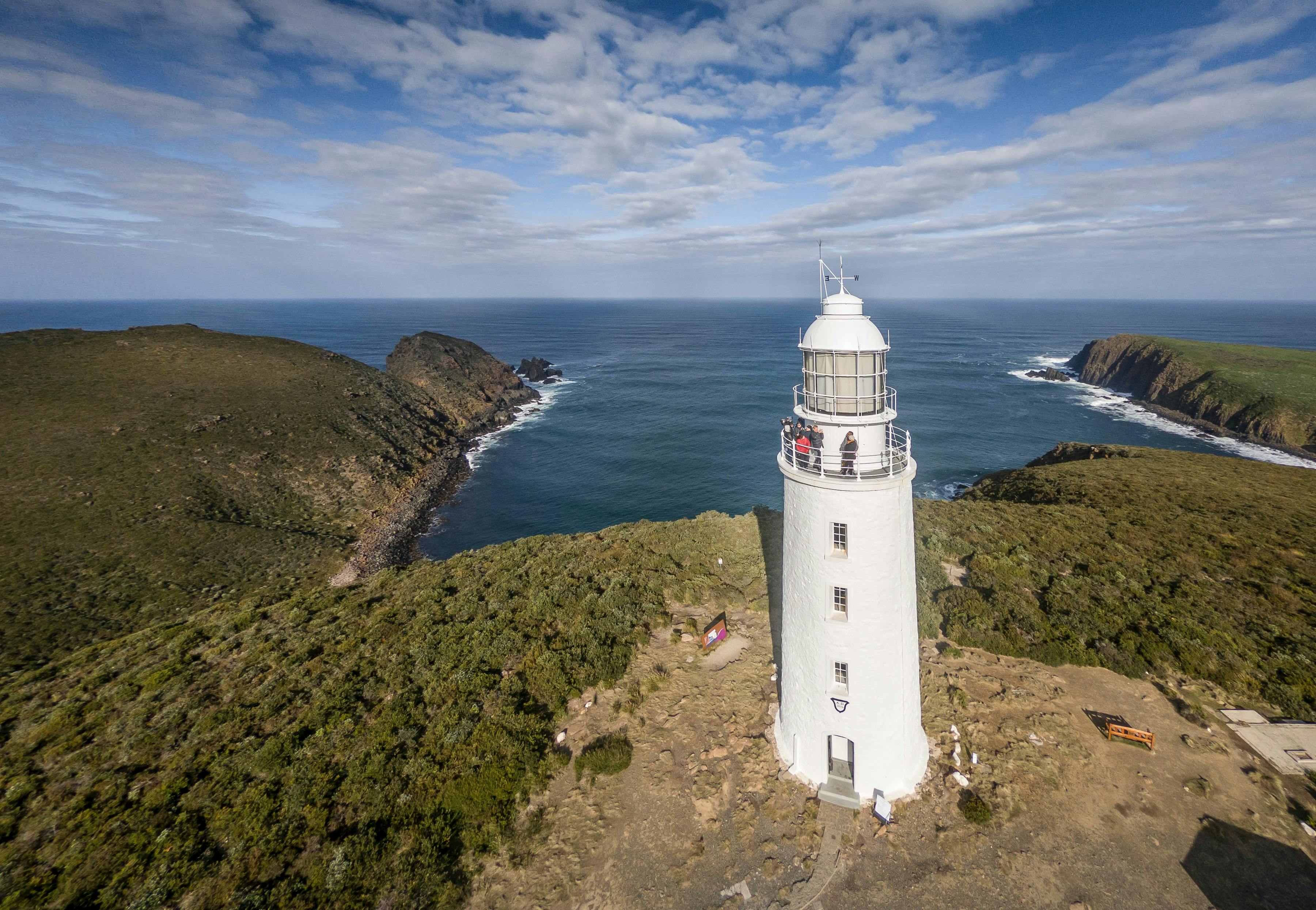 Cape Bruny Lighthouse Tours - Guided Lighthouse Tour - Discover Tasmania
