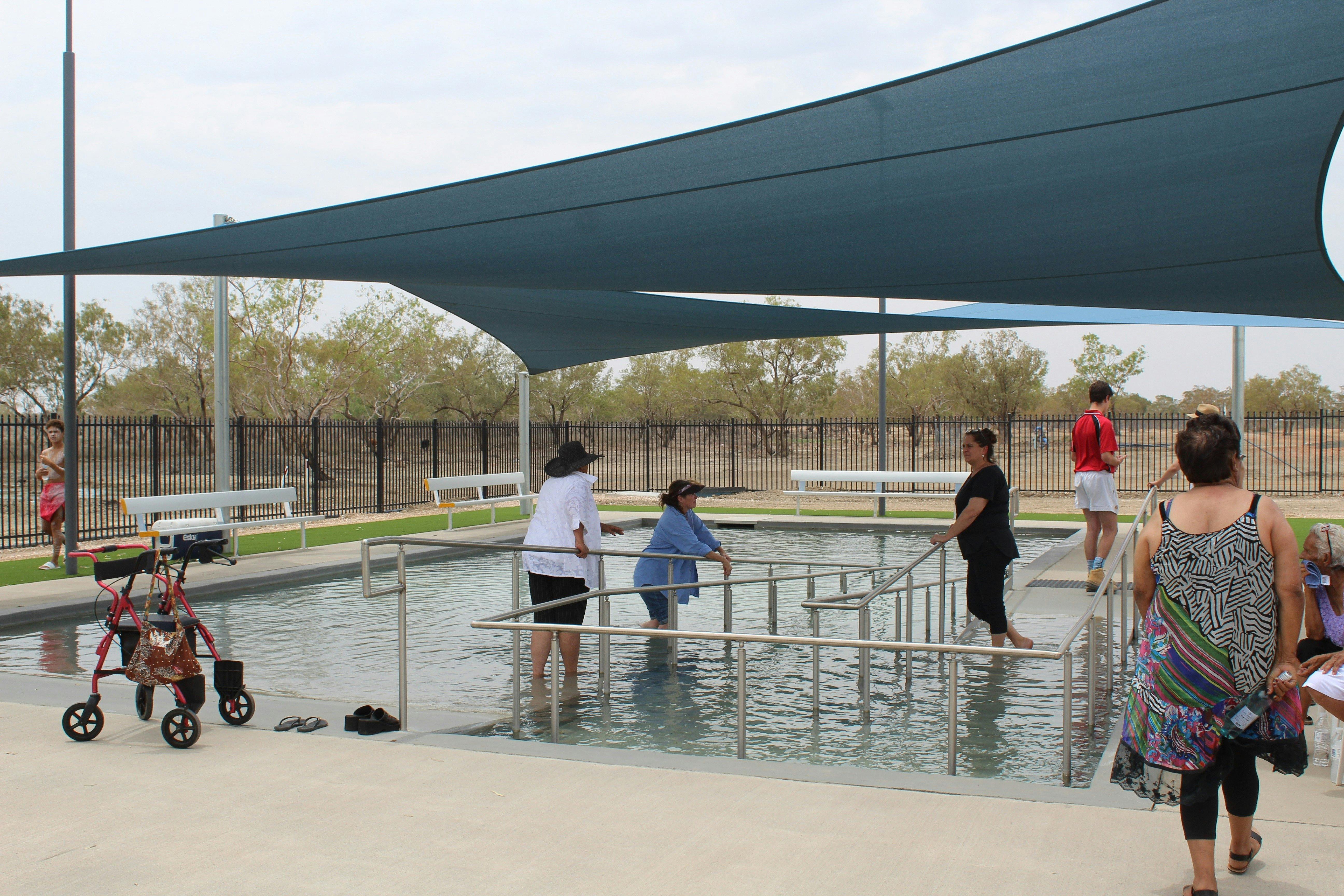 Great Artesian Bore Baths, Goodooga | NSW Holidays & Accommodation ...