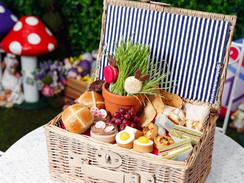 The Rocks Sydney - Plan a Holiday - Hotels, Markets & Waterfront ...