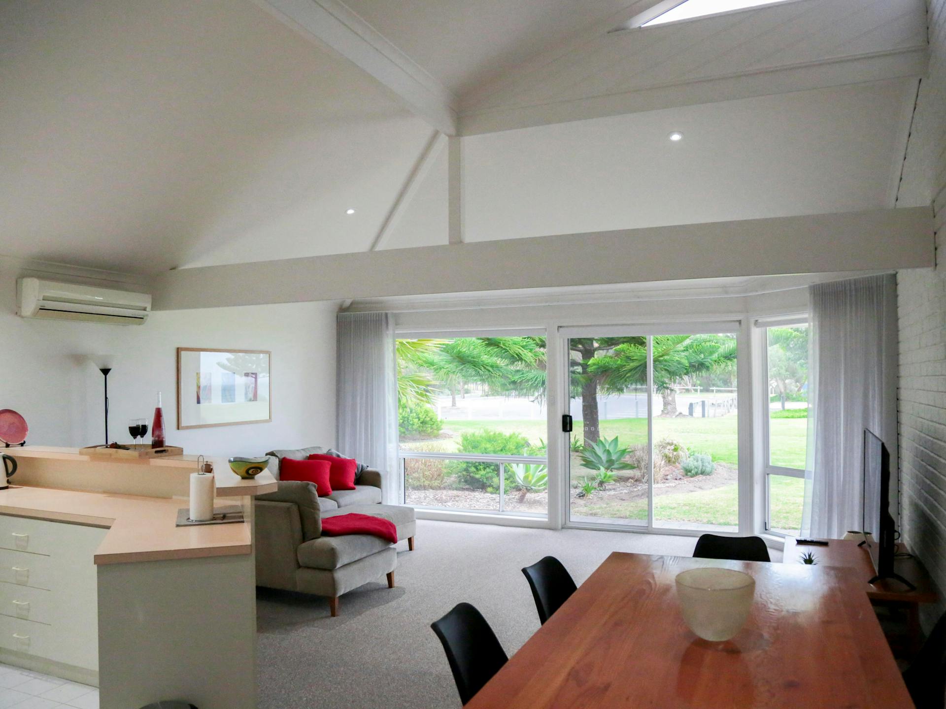 Surfleet Holiday Unit in Port Lincoln - The Fold: Your Guide to ...