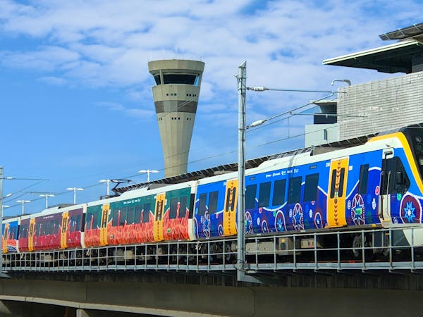 Brisbanes Airtrain | Transport | Queensland