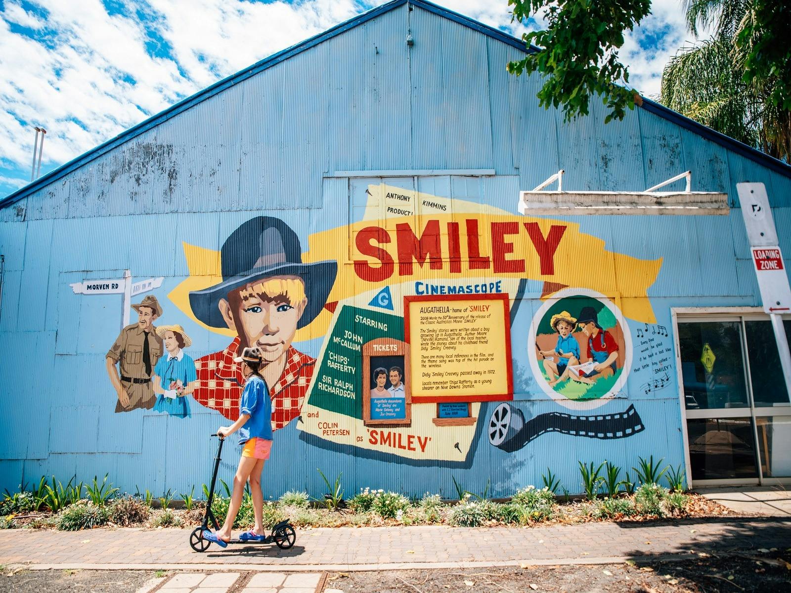 Smiley Mural Augathella | Attractions | Queensland