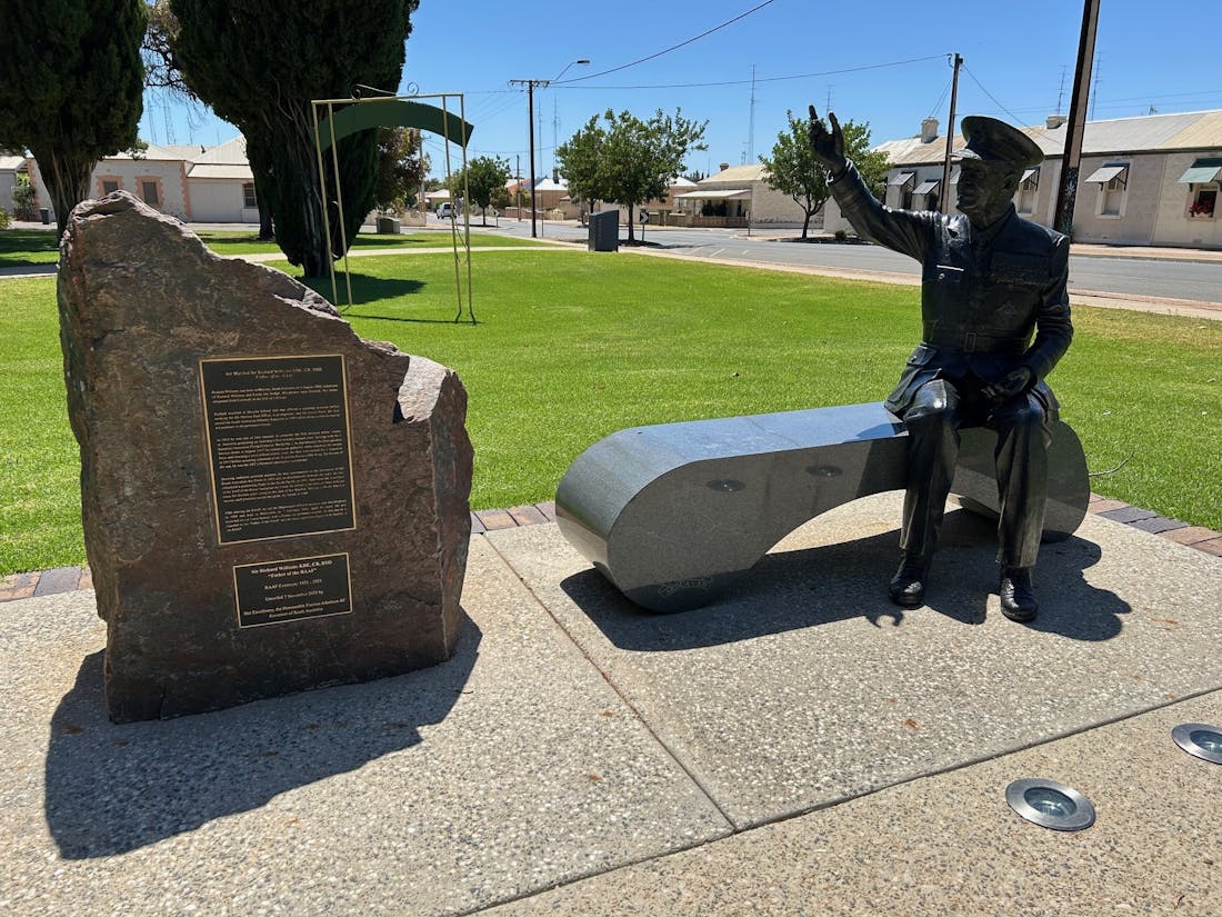 Sir Richard Williams Statue - Moonta, Attraction | South Australia