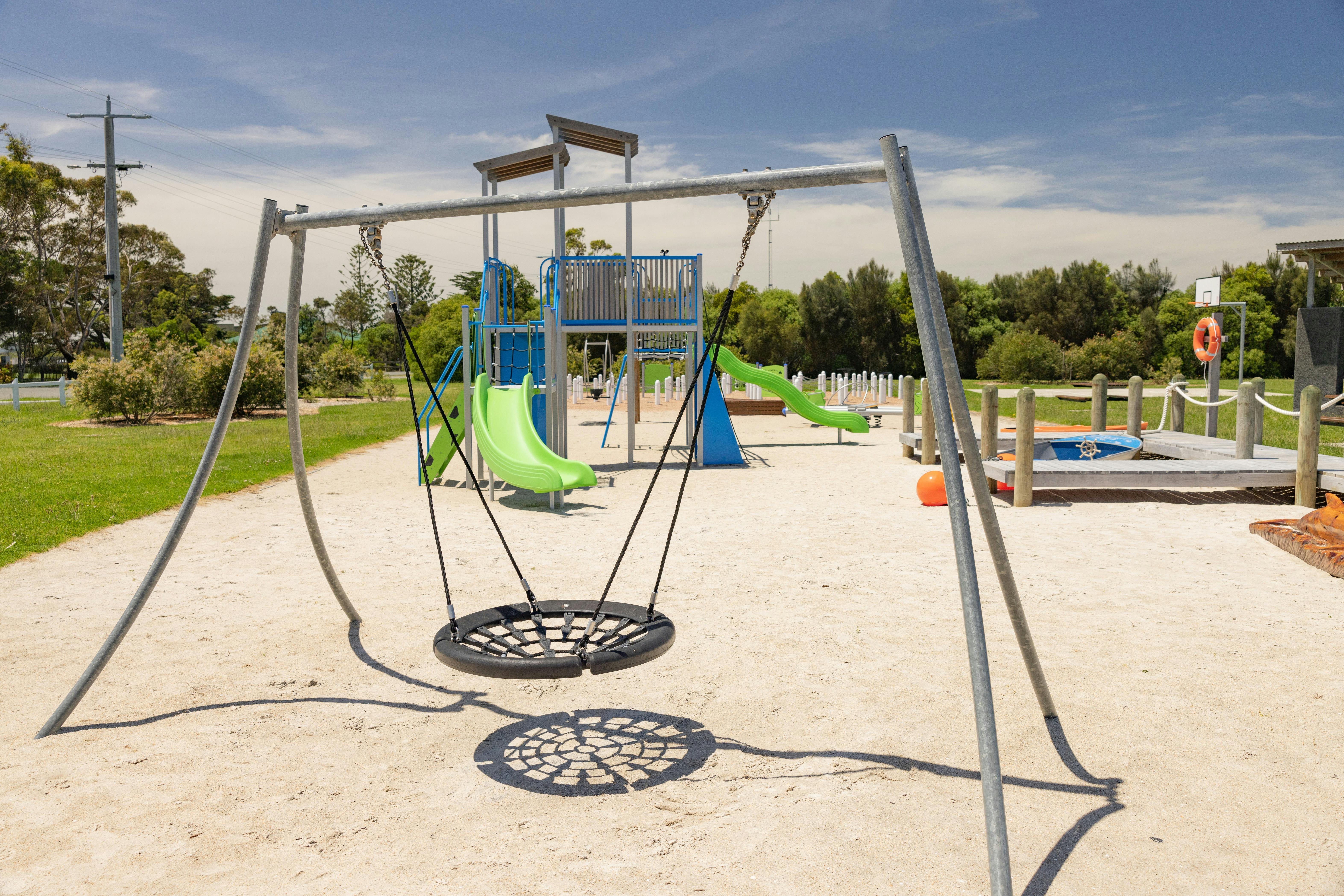 Rutter Park Playground | Browse and Book Nearby Caravan Parks