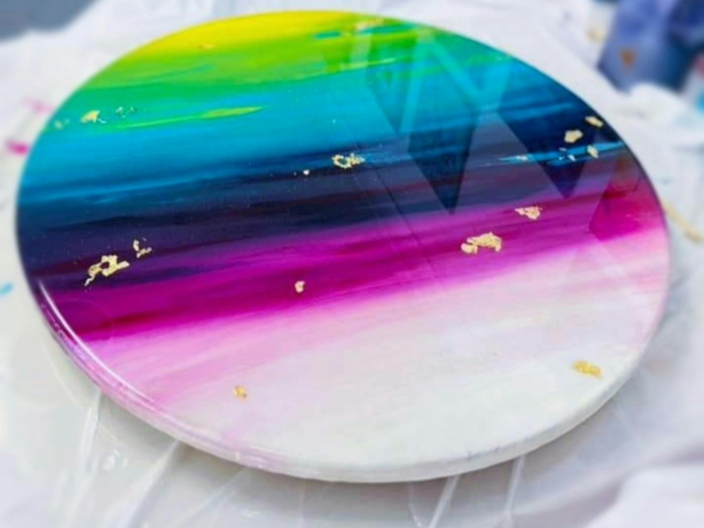 Learn to decorate a lazy susan with epoxy resin - Mango Hill Coffee ...