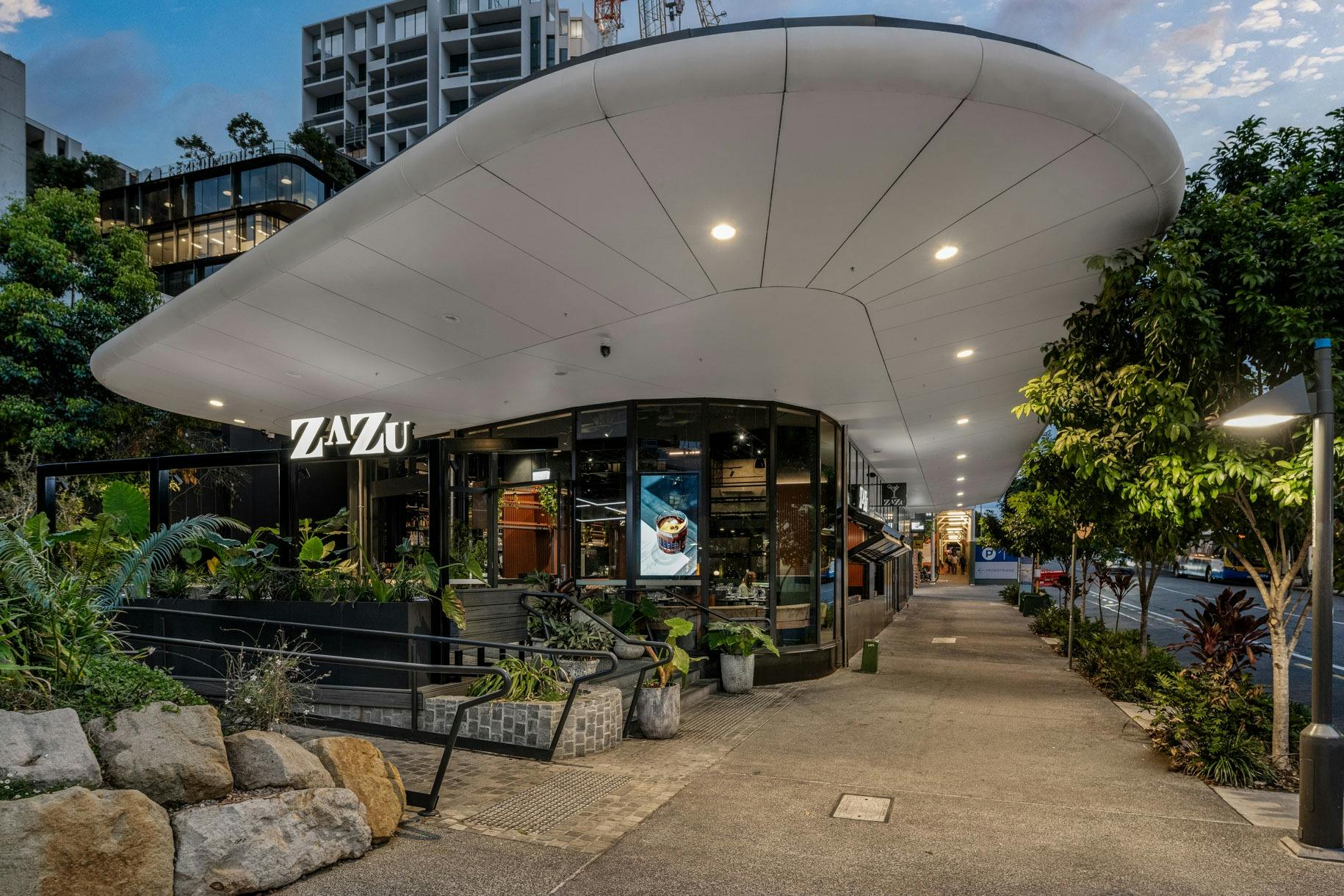 Zazu Dining & Bar