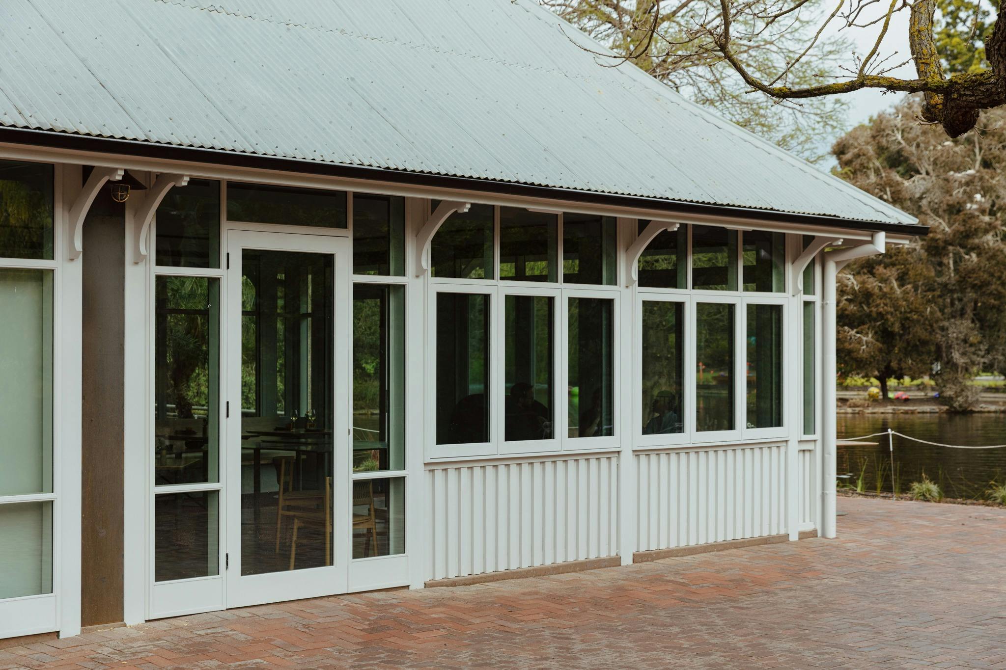 Experience Adelaide | Botanic Lodge