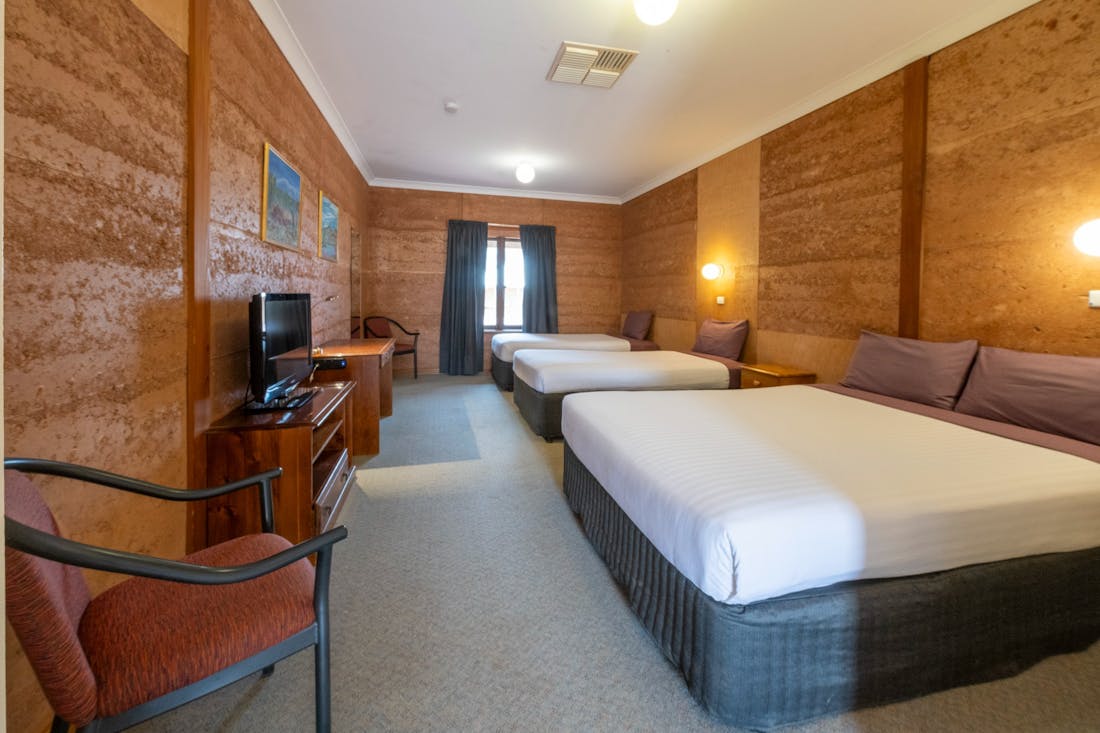 Mud Hut Motel, Standard Motel - Coober Pedy, Accommodation | Sout...