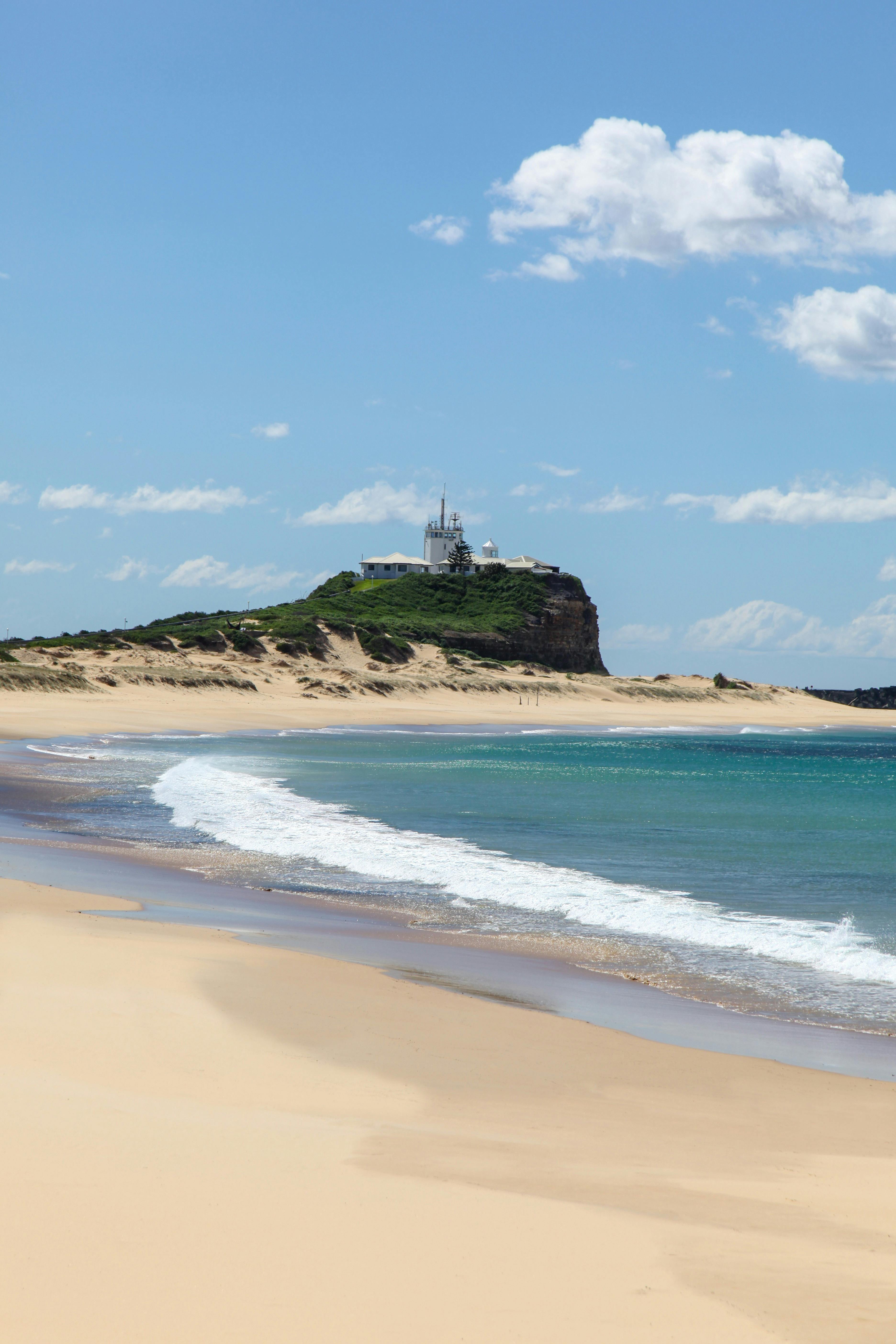 Nobbys Lighthouse | NSW Holidays & Accommodation, Things to Do ...