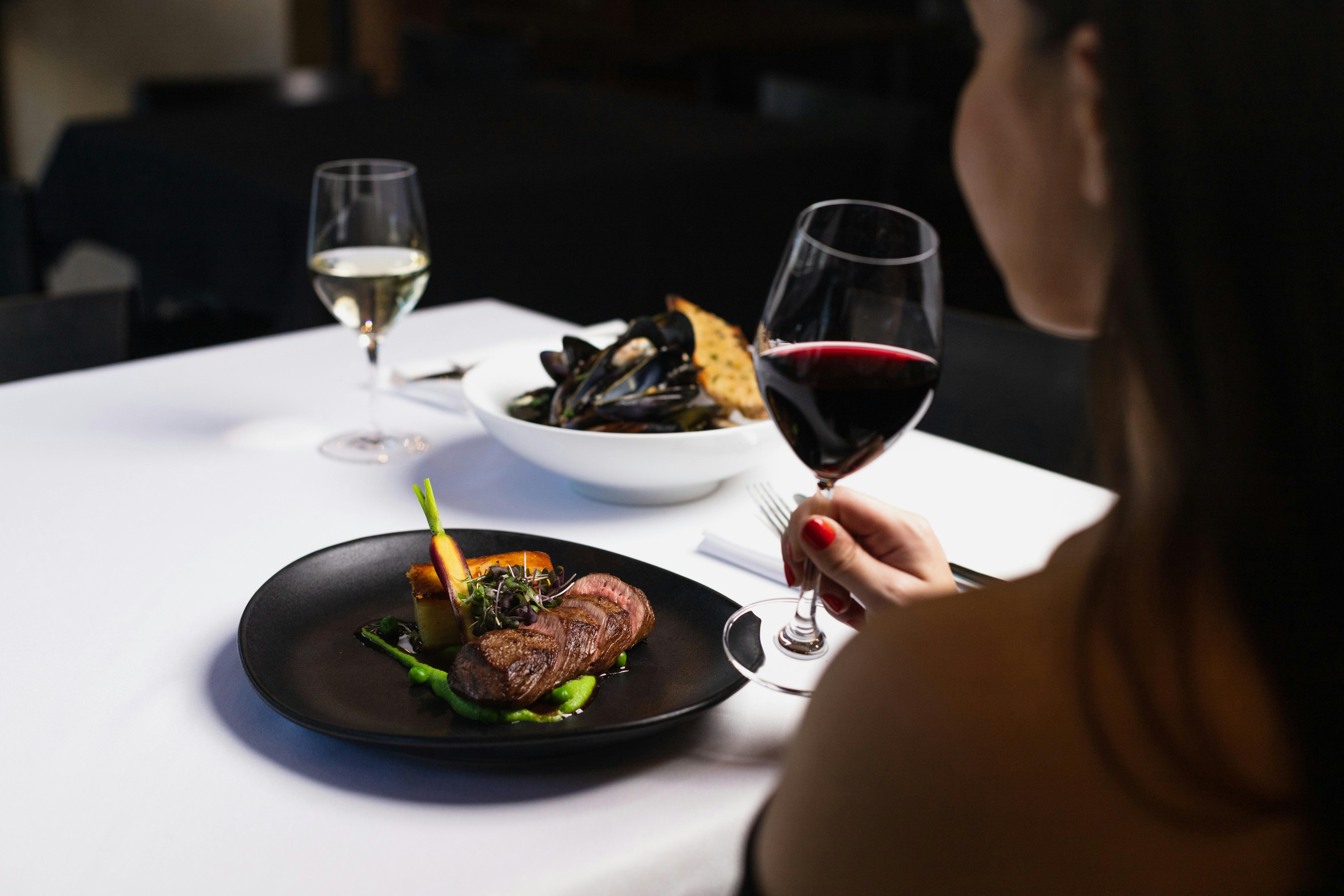 Lennons Restaurant and Bar