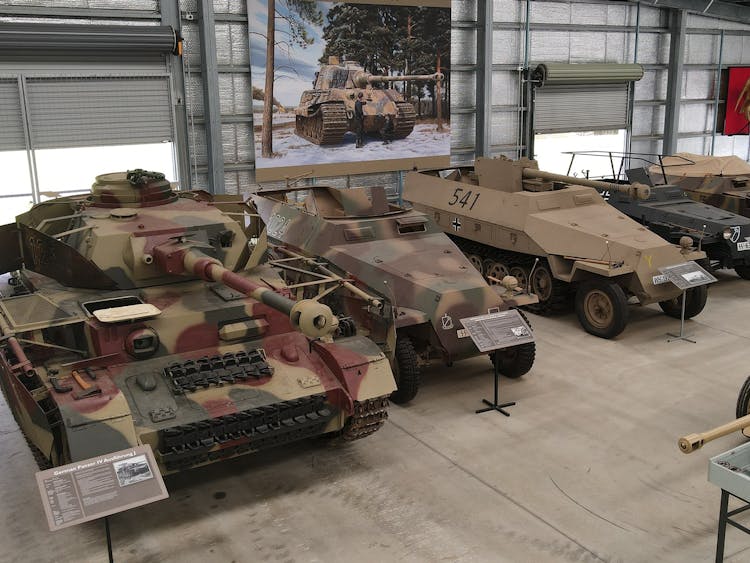 The Australian Armour & Artillery Museum | Cairns & Great Barrier Reef