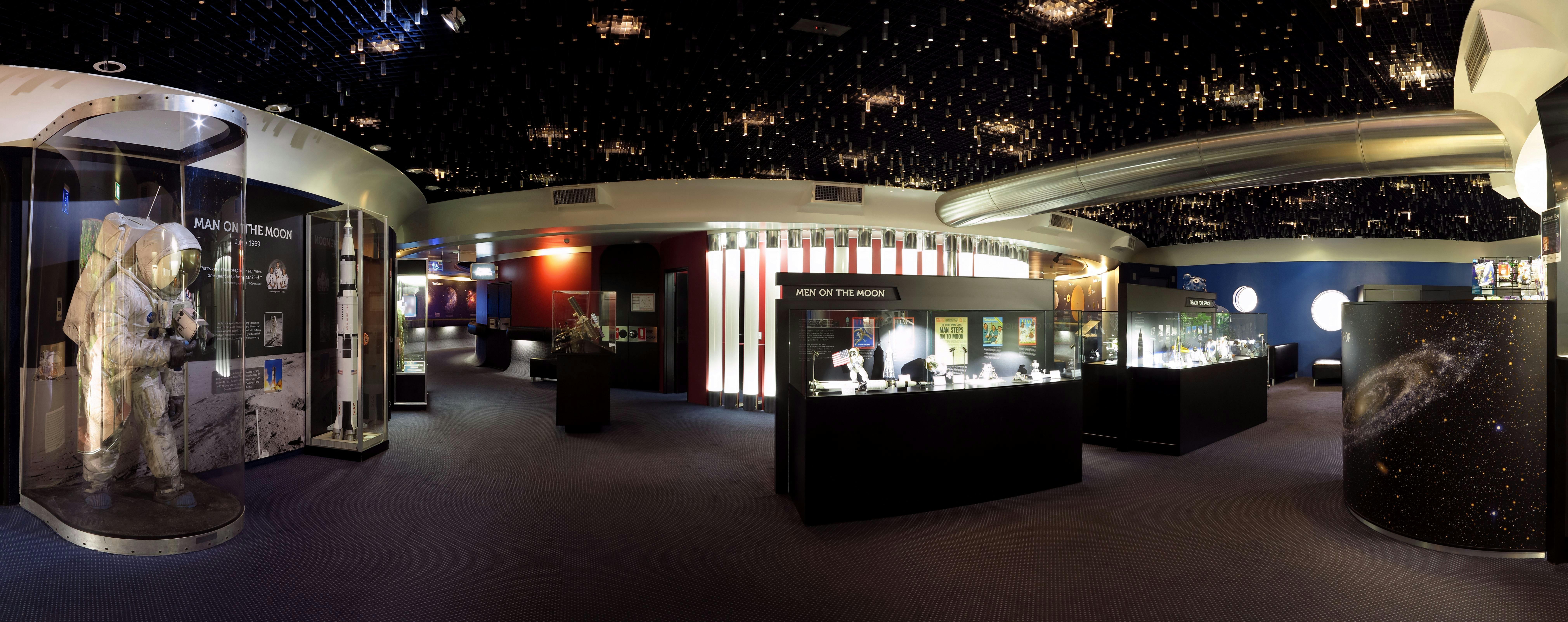 Sir Thomas Brisbane Planetarium