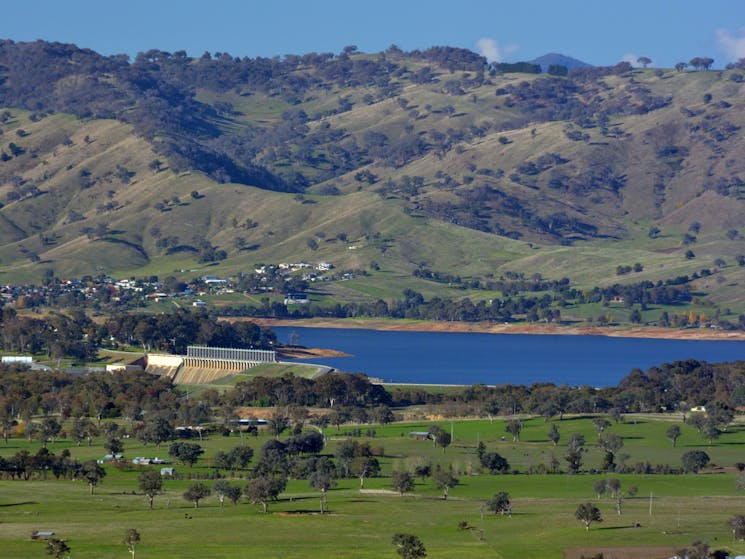 Huon Hill Parklands | NSW Holidays & Accommodation, Things to Do ...