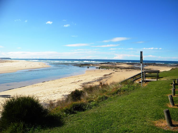 Dolphin Point | NSW Holidays & Accommodation, Things to Do, Attractions ...