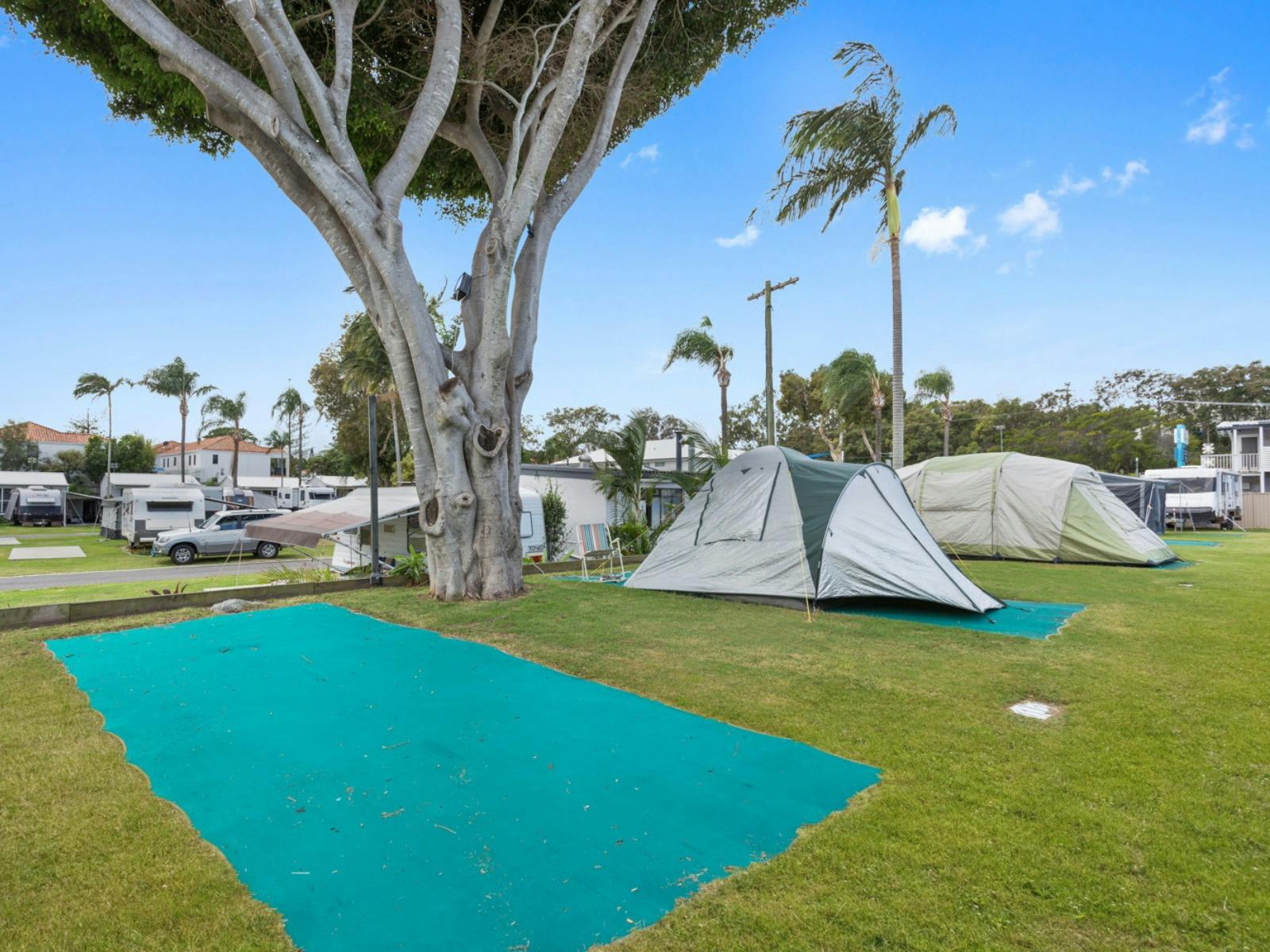 Nobby Beach Holiday Village | Accommodation | Queensland