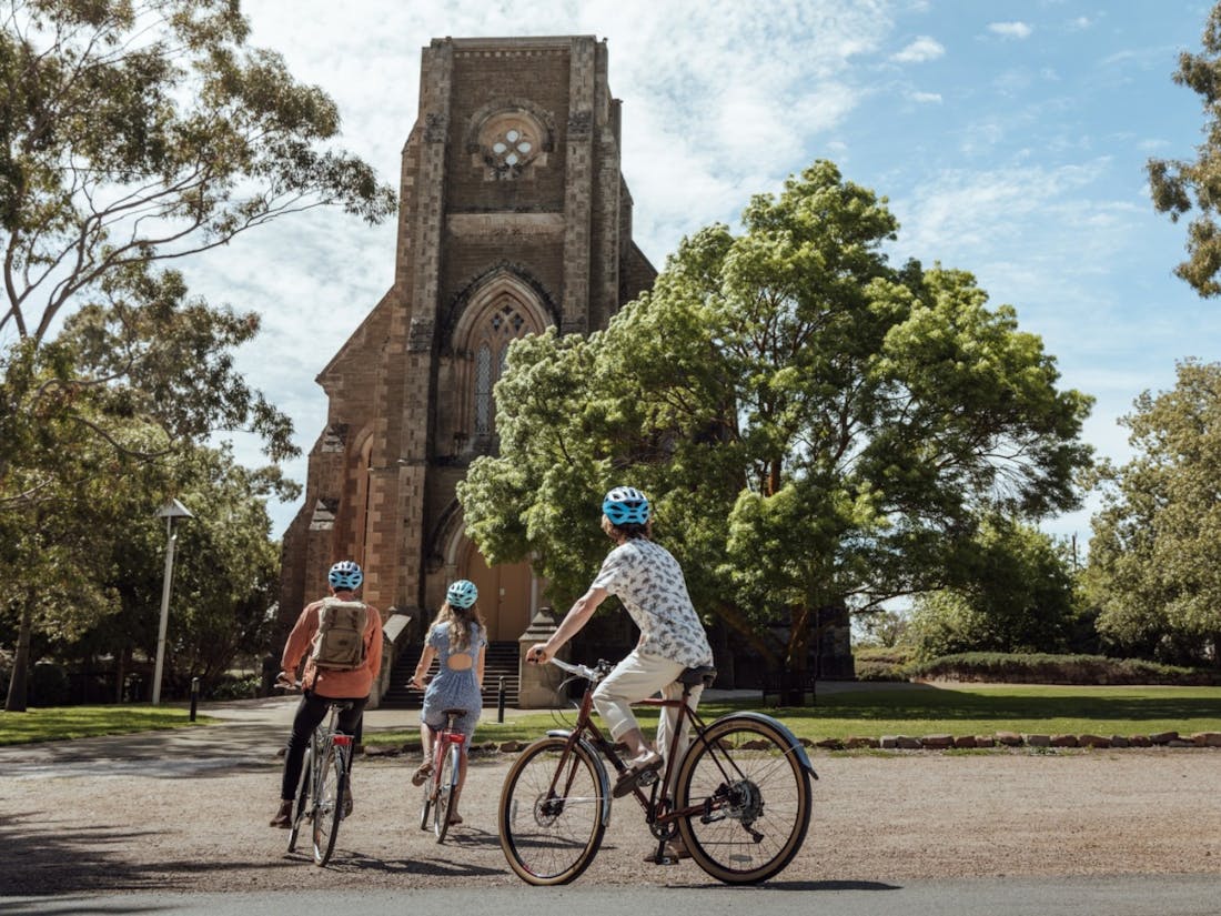 Clare Valley Cycle Premium Short Break Tour, Tour Service | South...