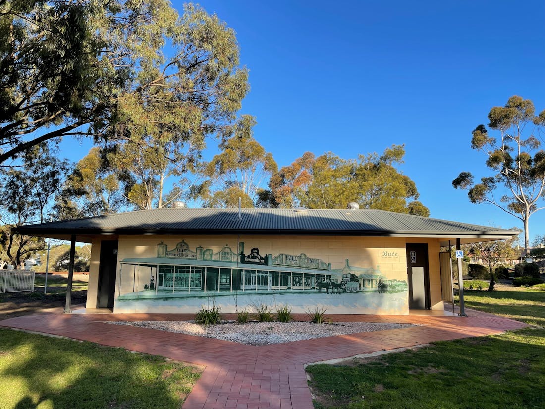 Bute Mural - Bute, Attraction | South Australia