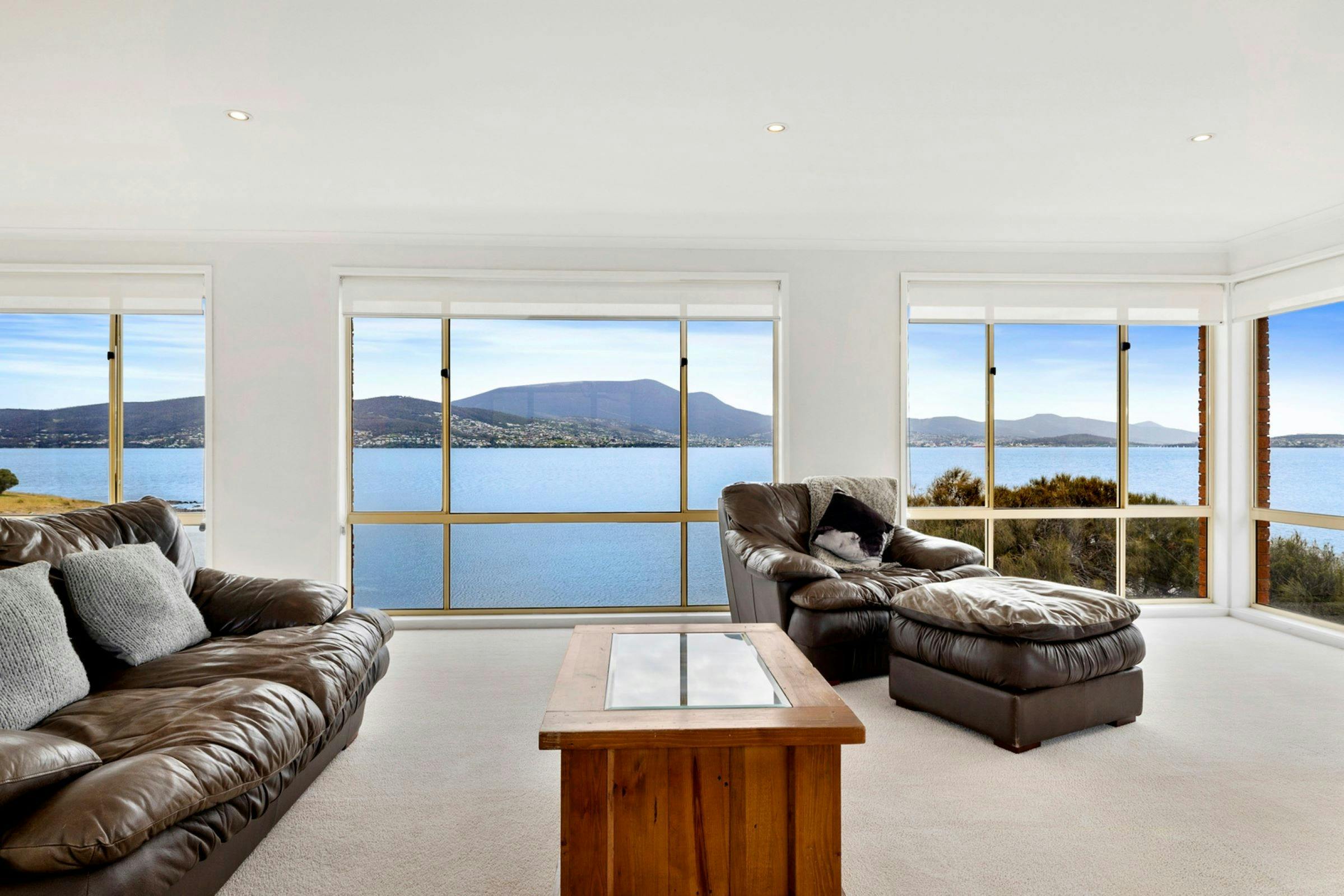 The Waterfront – Tranmere - Hobart and Beyond