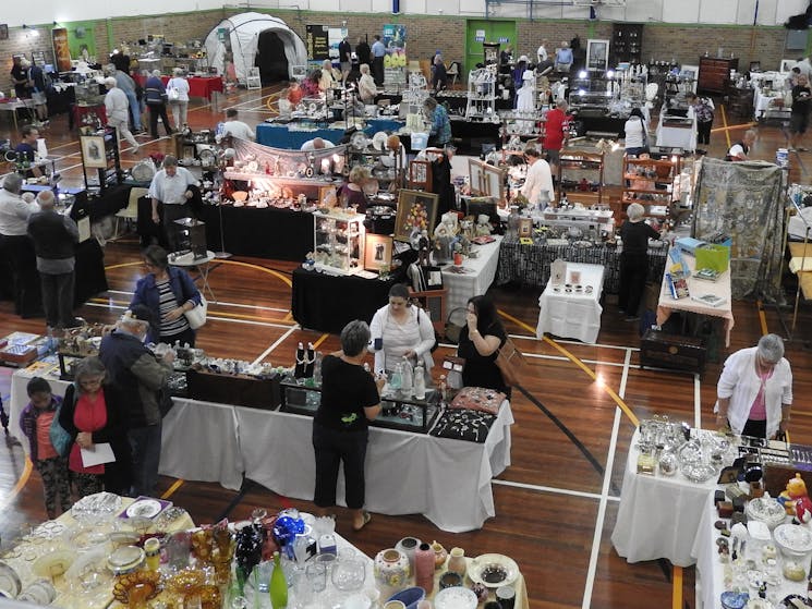 Antiques and Retro Fair in Kiama | NSW Holidays & Accommodation, Things ... Antiques and Retro Fair in Kiama | NSW Holidays & Accommodation, Things ...