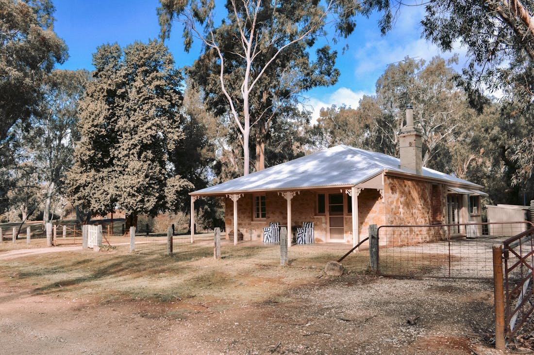 Hughes Park Cottages & Weddings, Hughes Park Cottage - Watervale,...