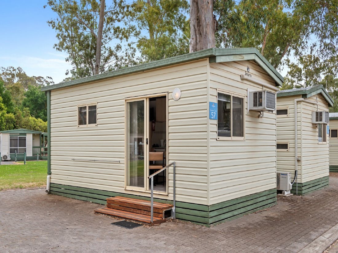 Discovery Parks - Clare, Standard Studio Cabin - Clare, Accommoda...