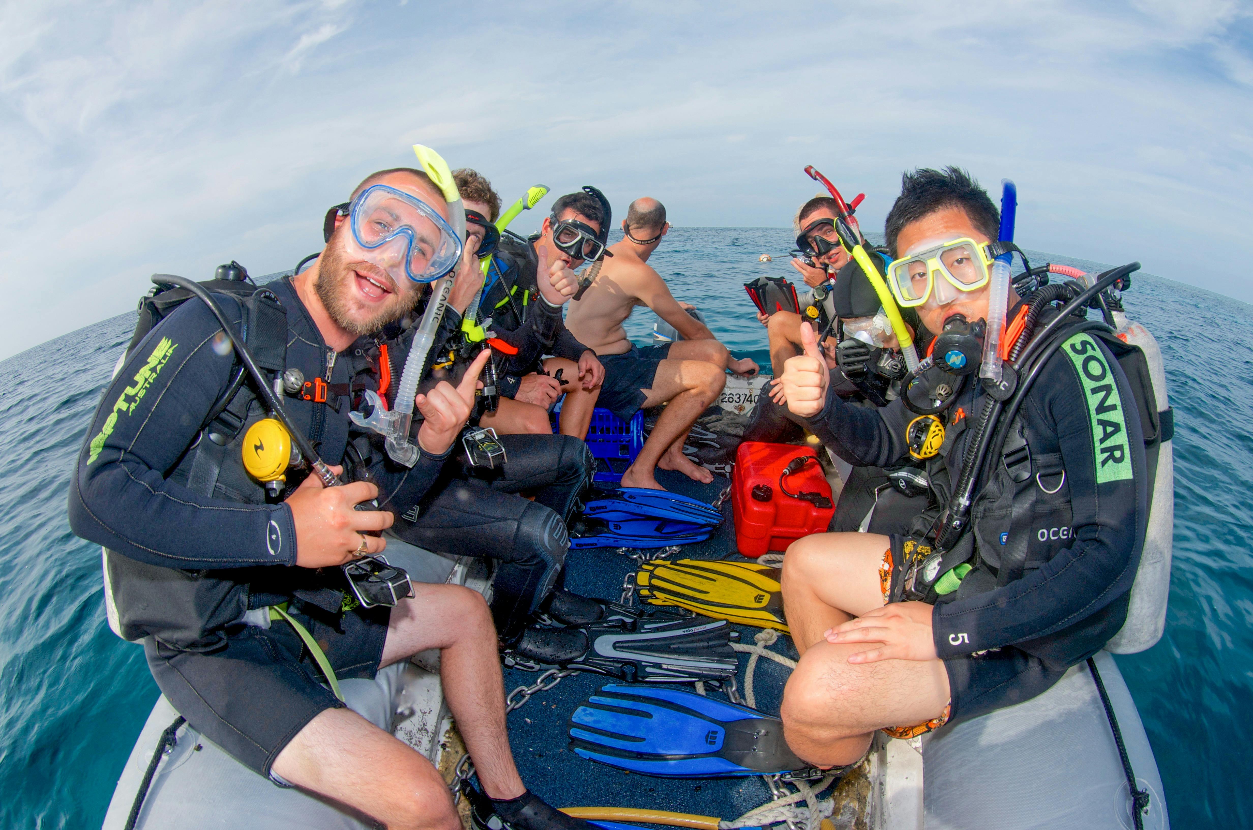 Divers Den | Cairns & Great Barrier Reef